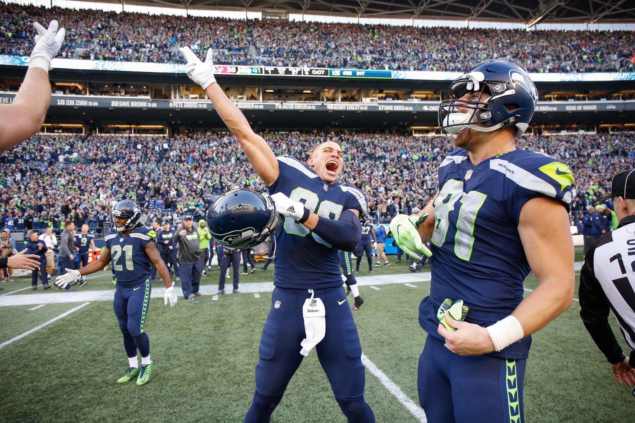 Century Links 10/30: Seahawks Win Instant Classic