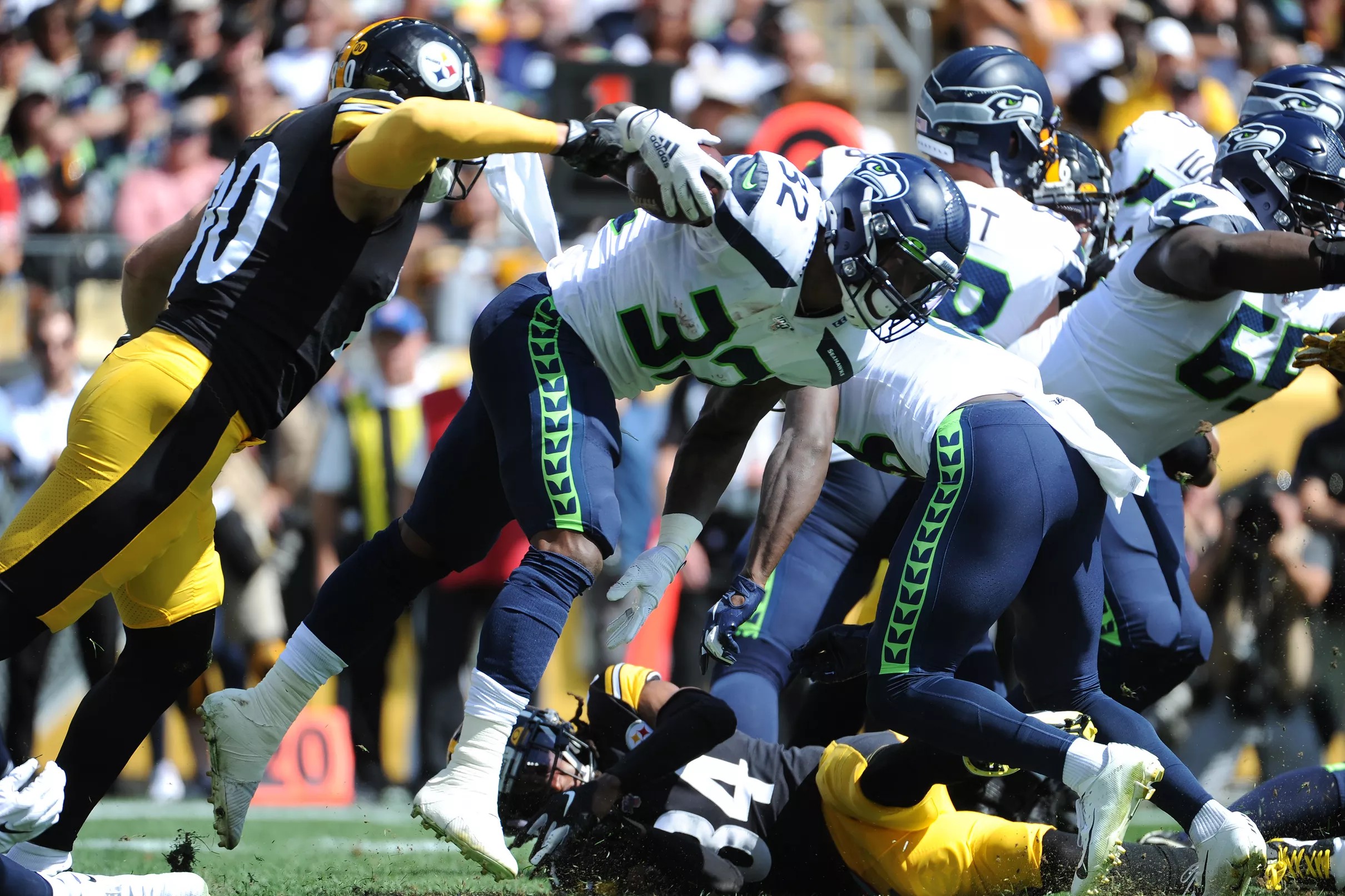 A brief but pertinent history of Seahawks running back fumbles, 2010 ...