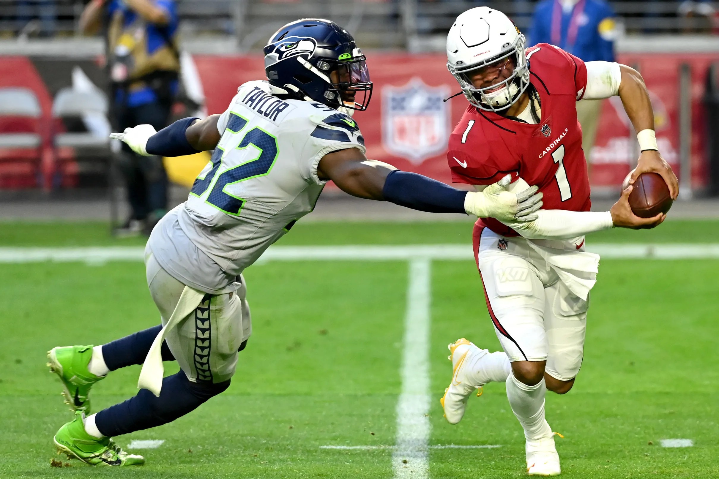 Pre-Snap Reads 6/3: Darrell Taylor embracing leadership role