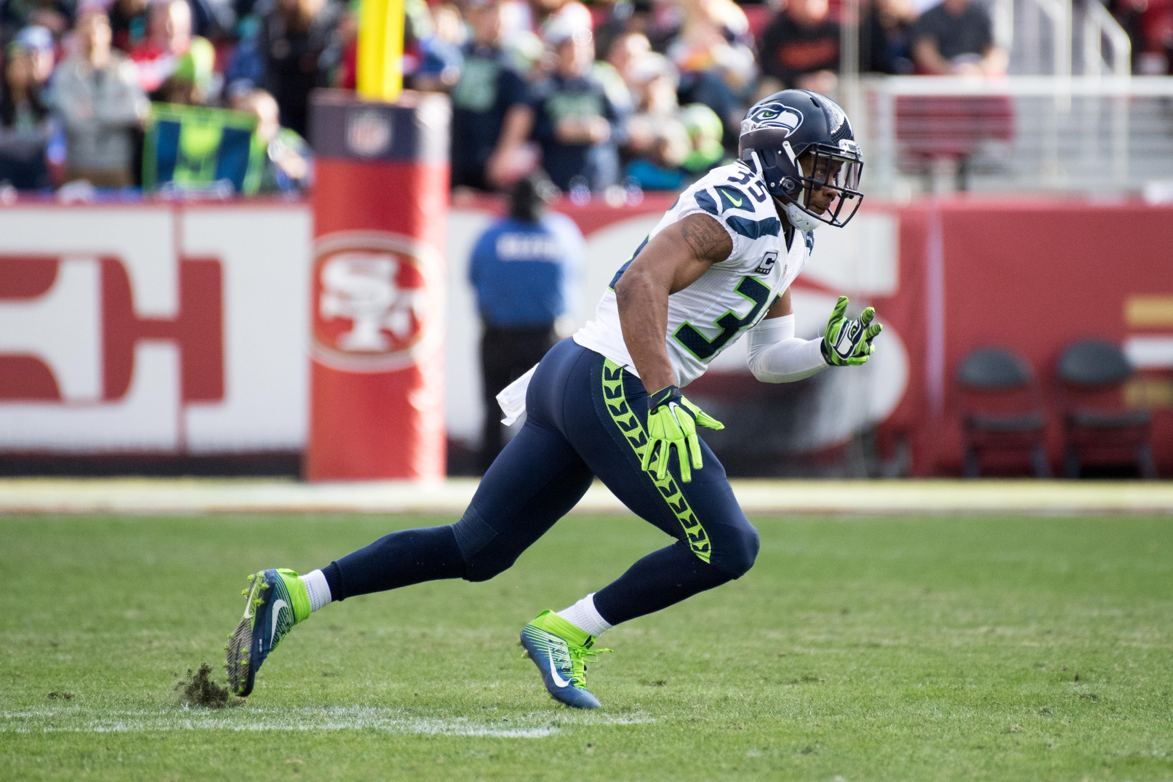 Deshawn Shead non-tendered, becomes a free agent
