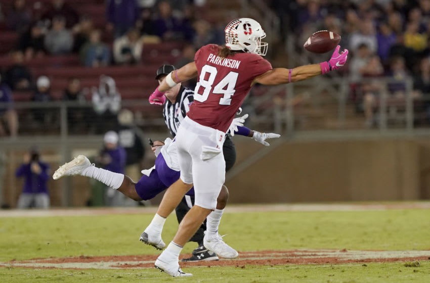 Seahawks rookie Colby Parkinson breaks foot and could miss time