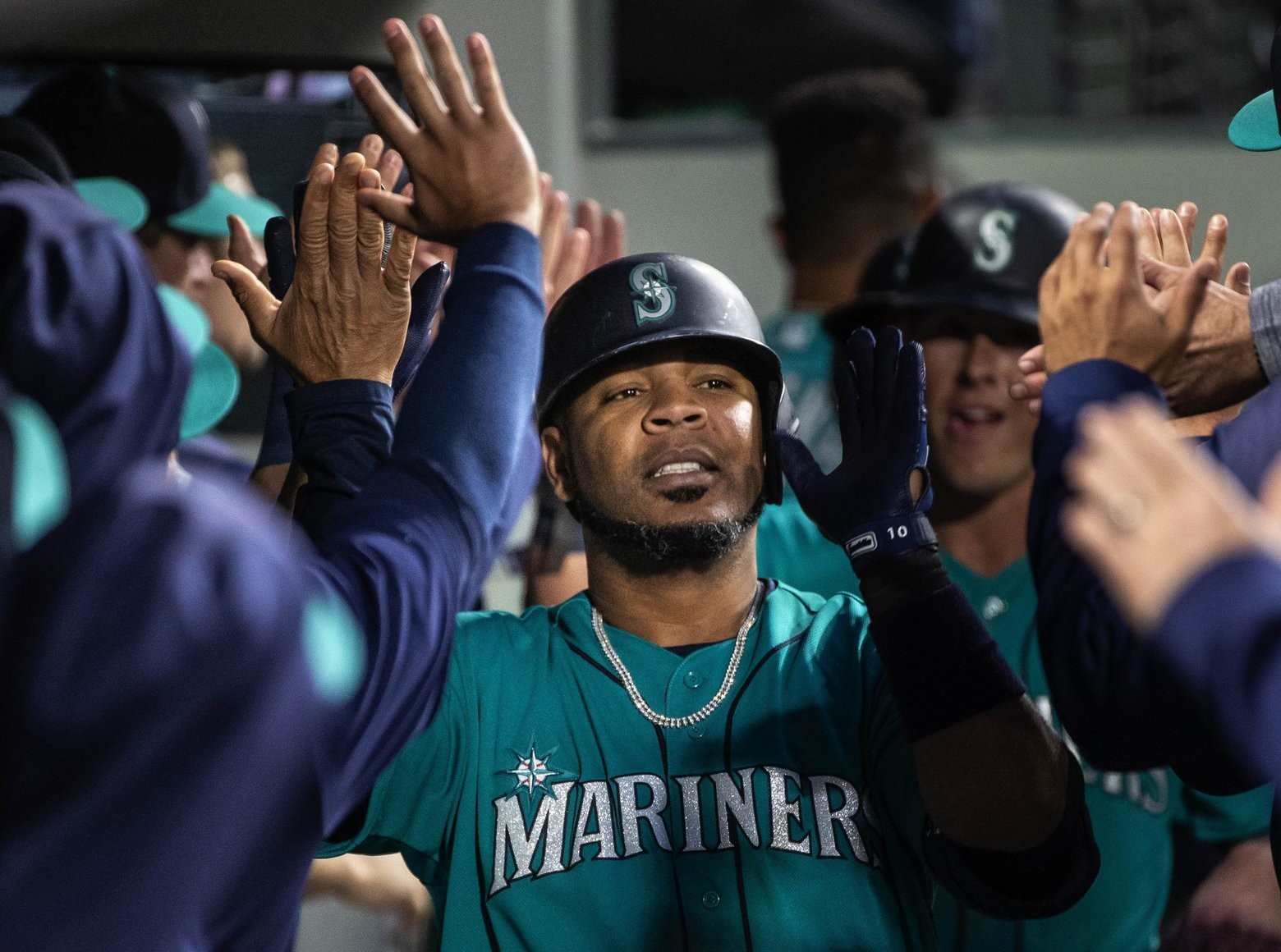 Former Mariner Edwin Encarnación joins Yankees on Monday and will become DH