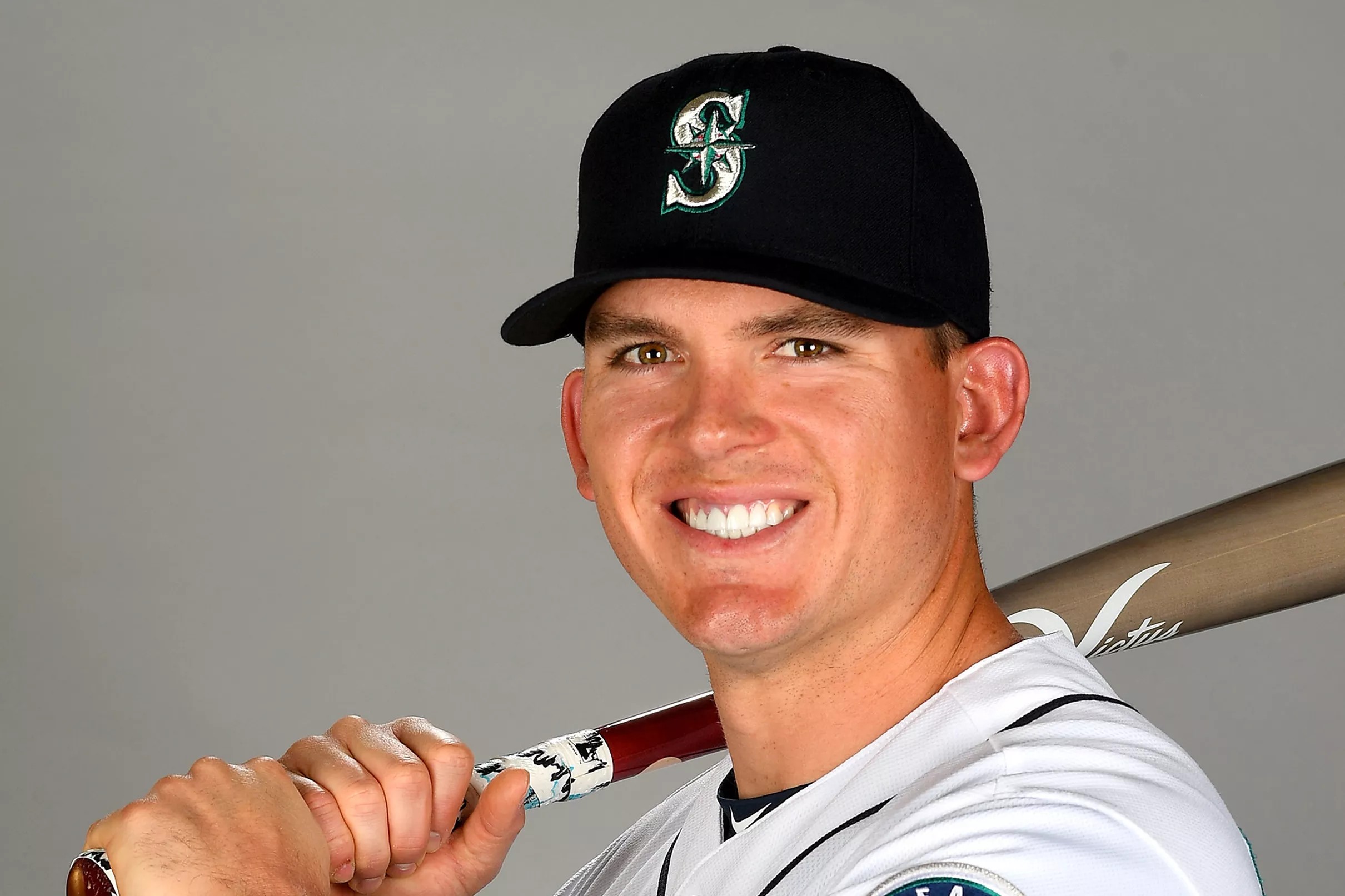 Mariners overcome Diamondbacks’ immense home-field advantage, win 7-3