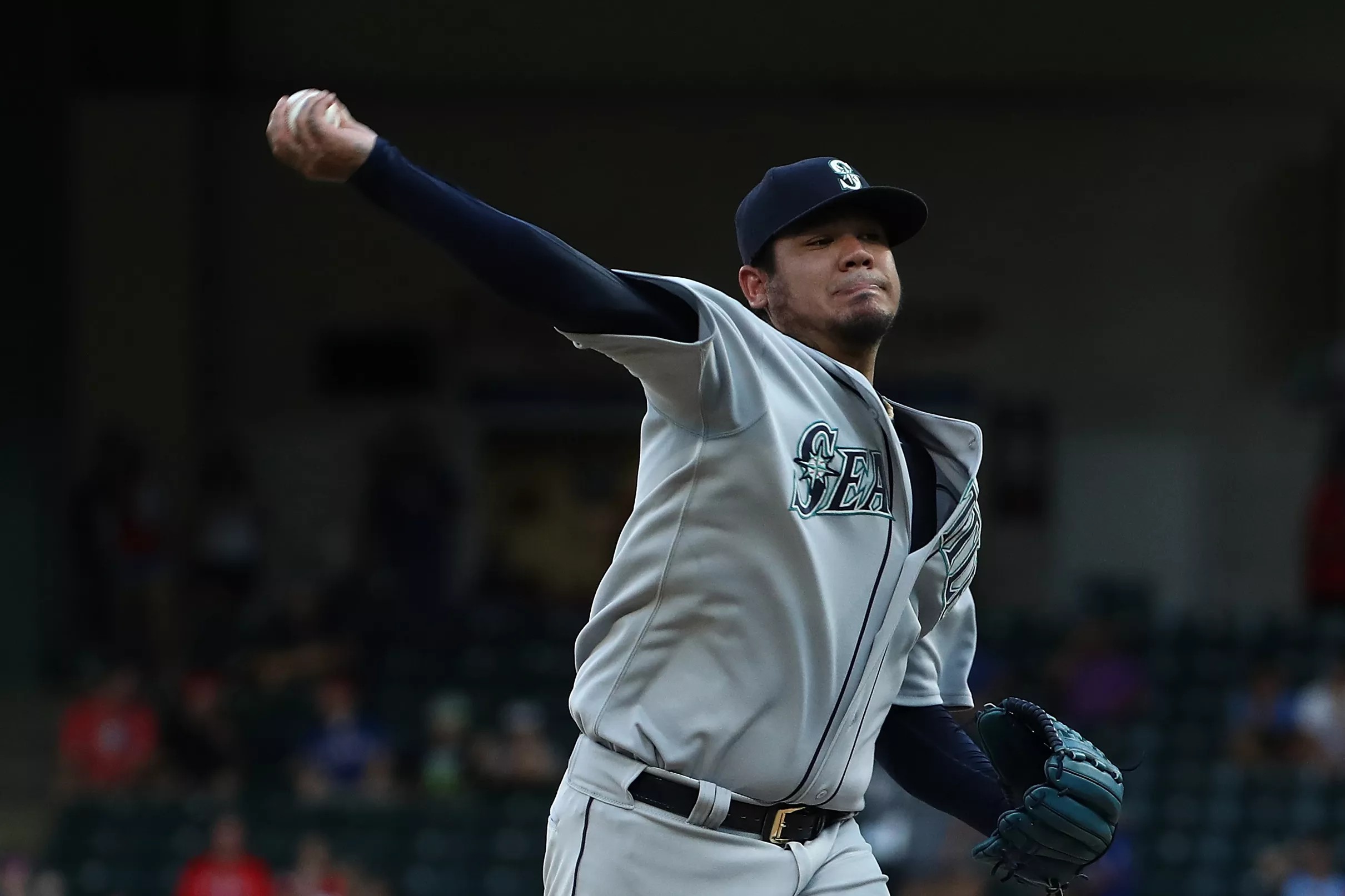 Félix Hernández moved to the bullpen for first time in his MLB career