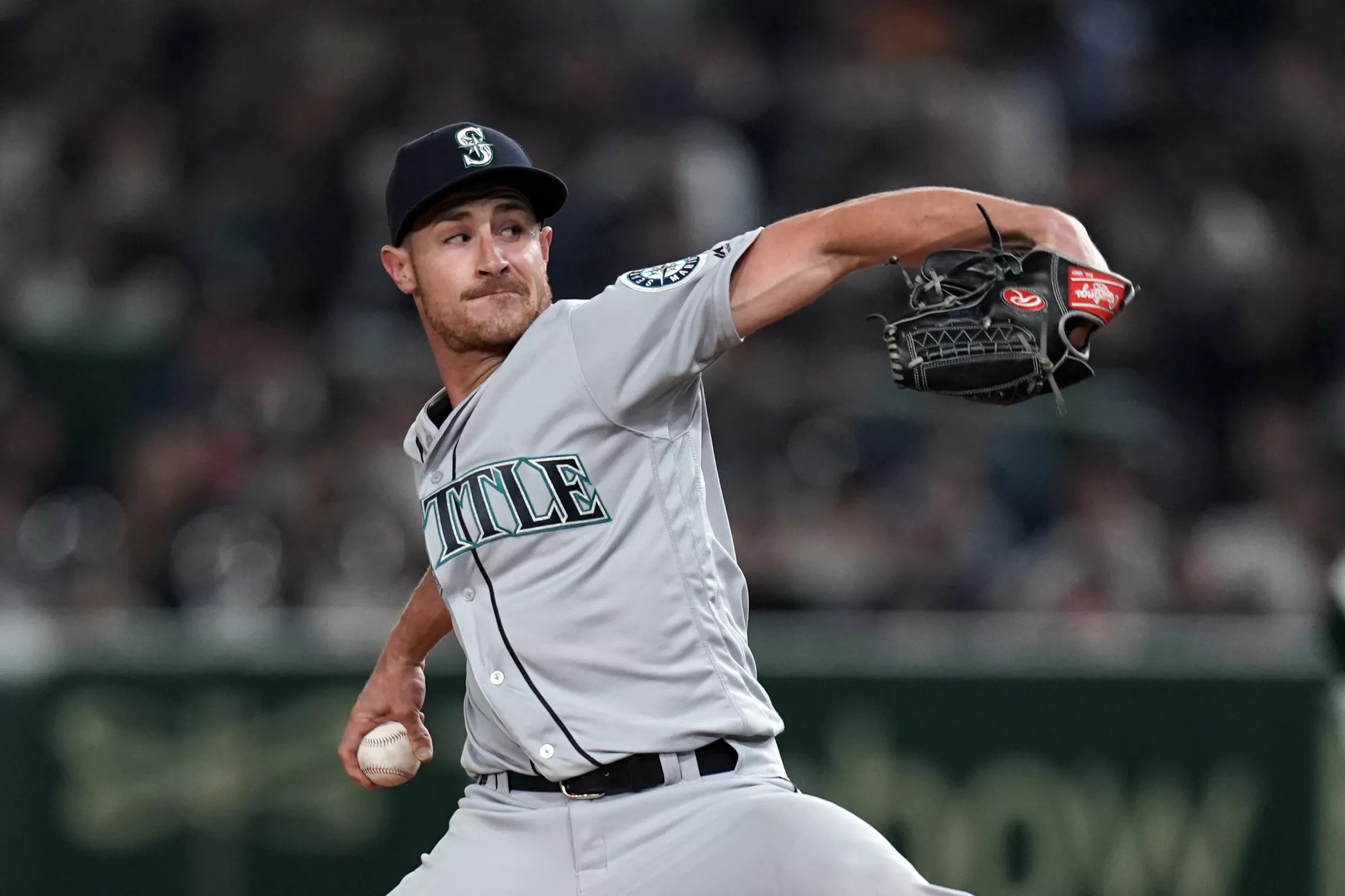 Mariners release RHP Nick Rumbelow