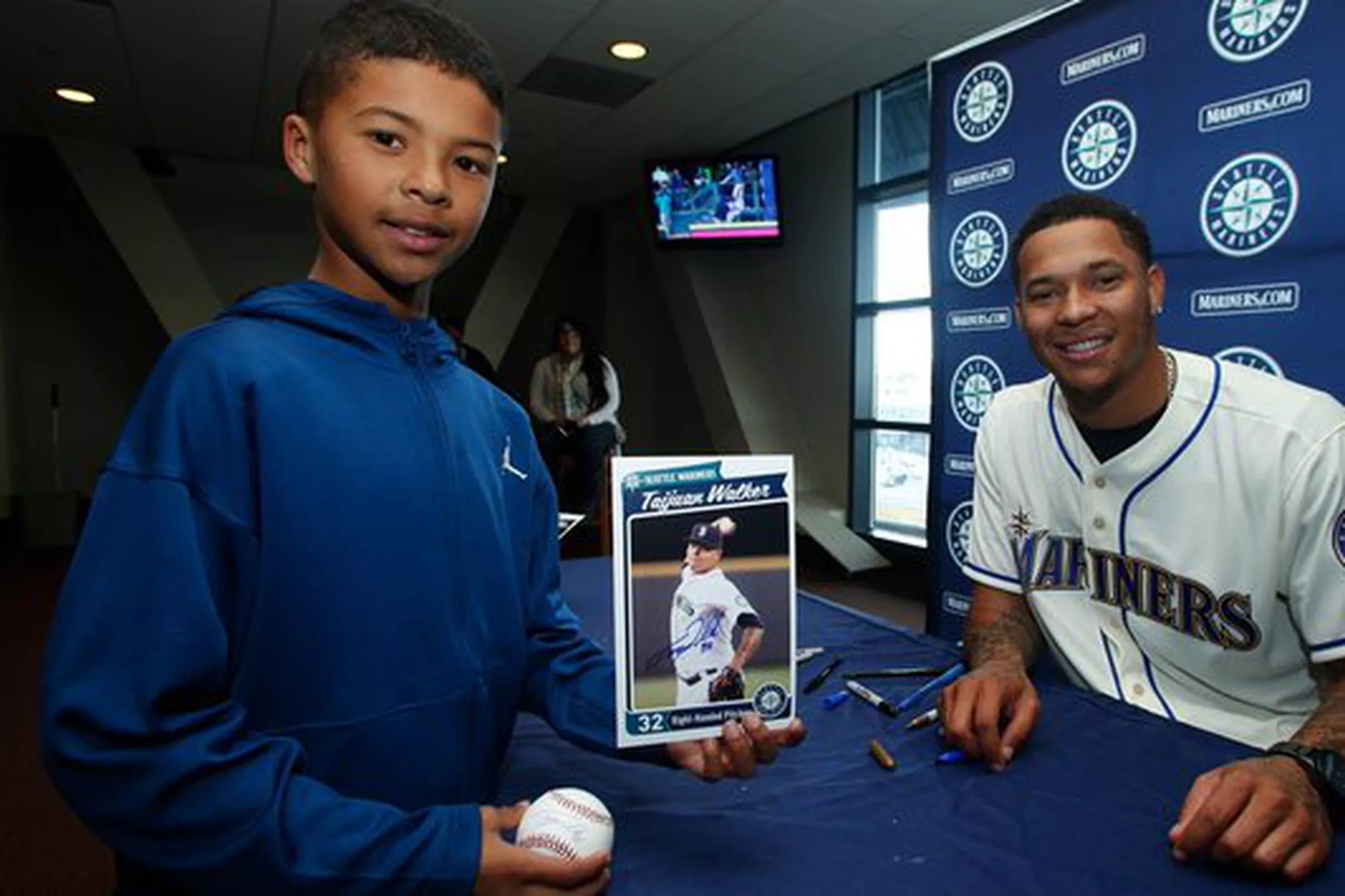 Mariners Moose Tracks, 11/16/18: Ruben Alaniz, Christian Yelich, and ...