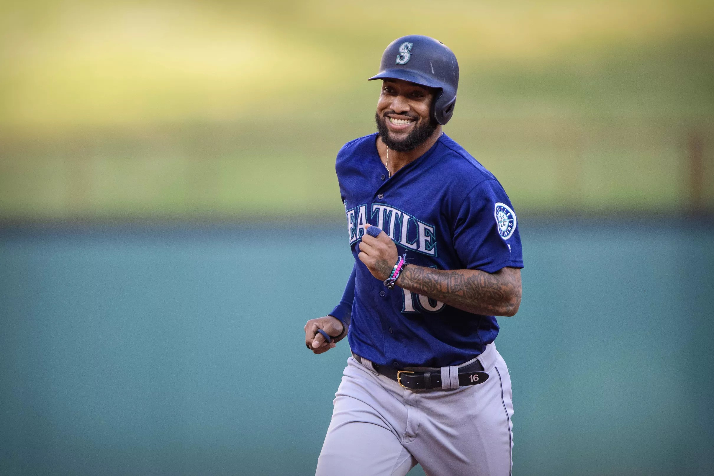 Mariners non-tender Tim Beckham and Domingo Santana