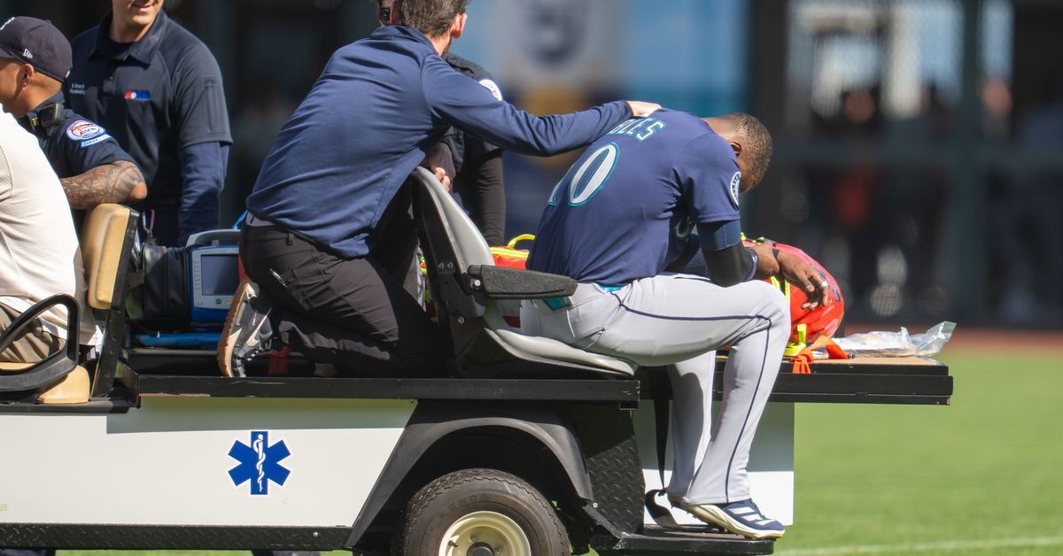 12 week prognosis for Victor Robles on the mend from shoulder fracture ...