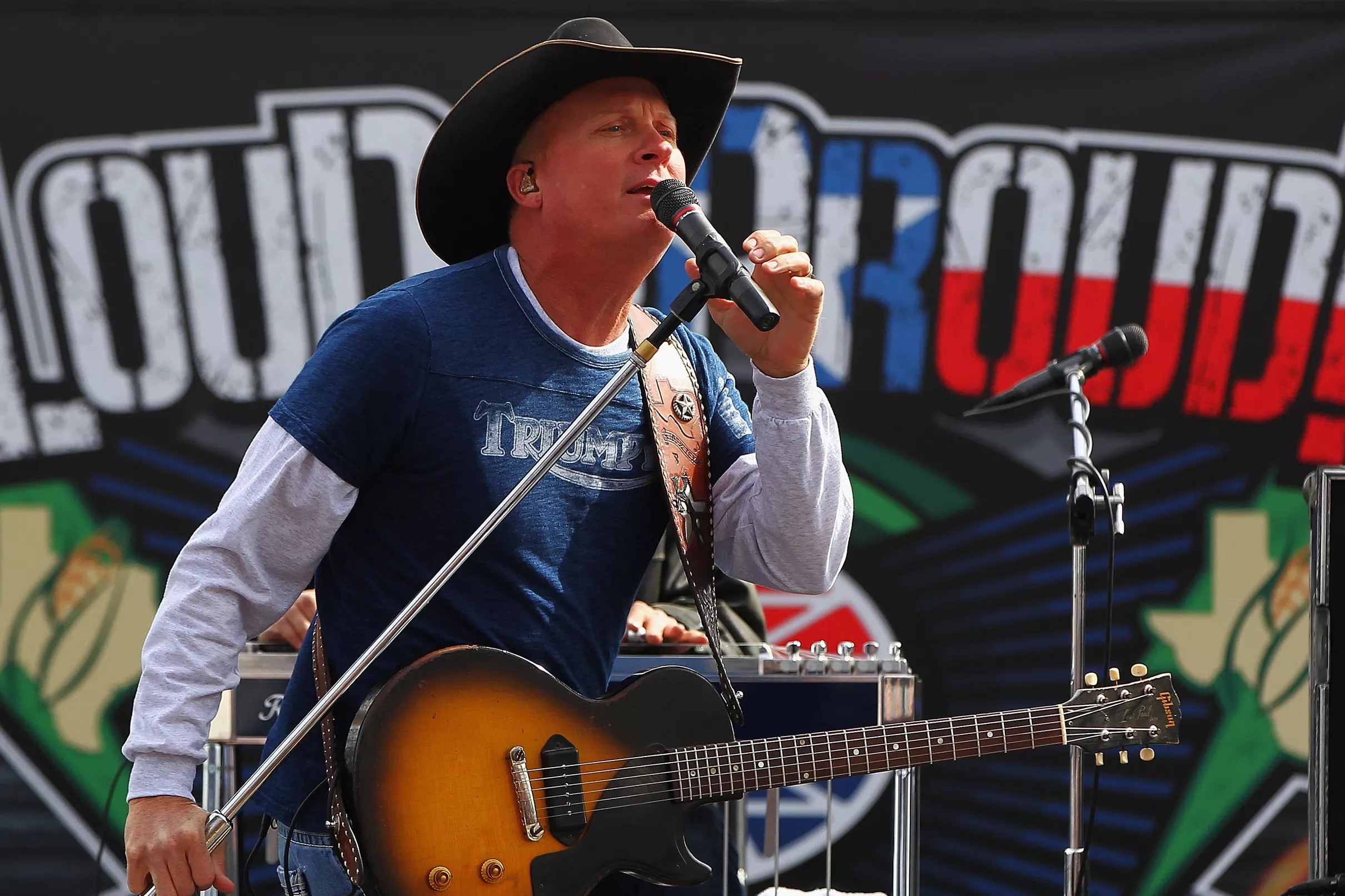 Kevin Fowler to perform after the Spurs season opener