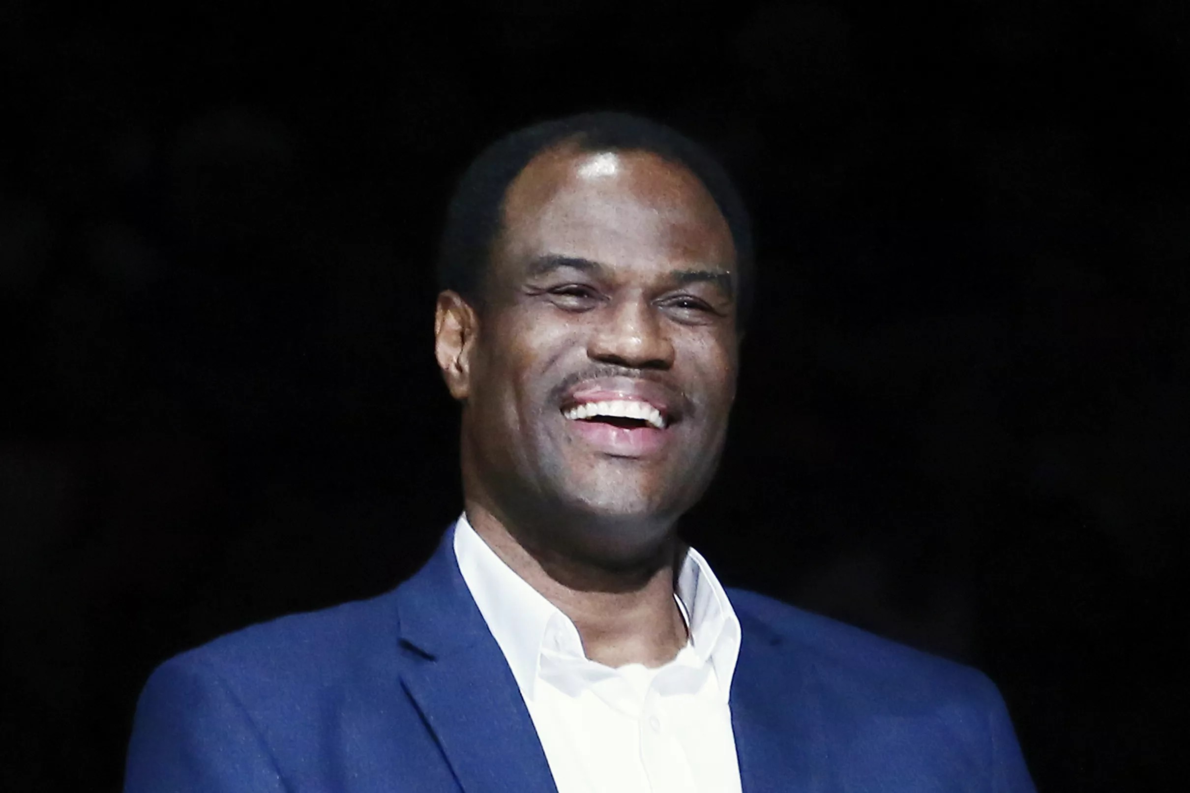 Spurs great David Robinson discusses racial and educational inequality