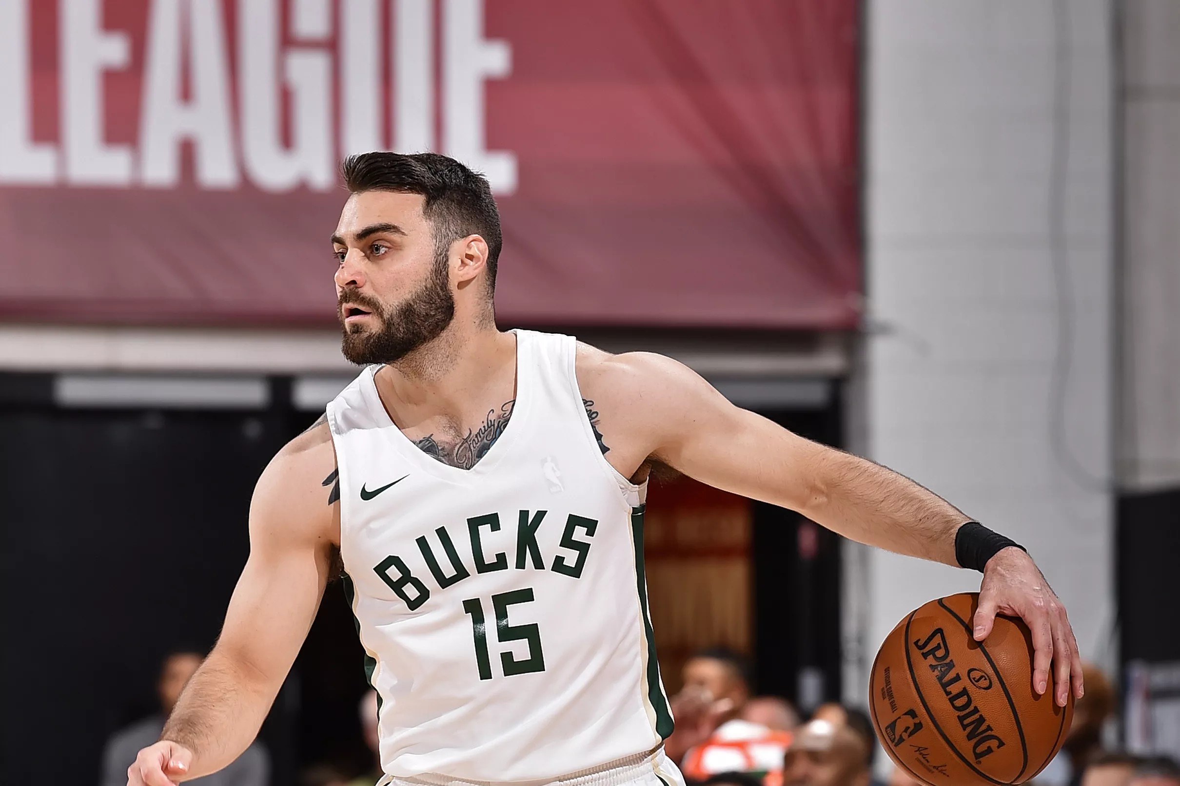 Spurs waive Jeff Ledbetter and sign Matt Farrell