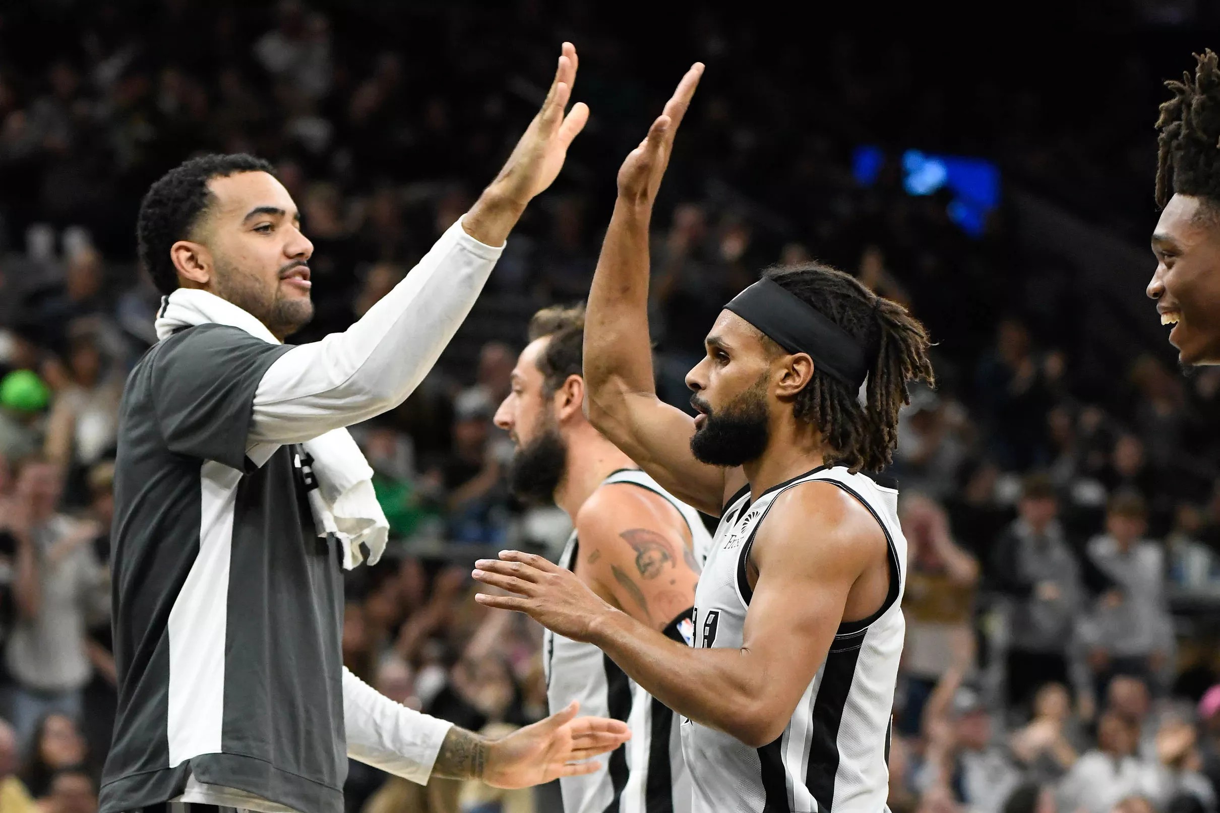 Basking in the glory of the Spurs atop the Western Conference standings