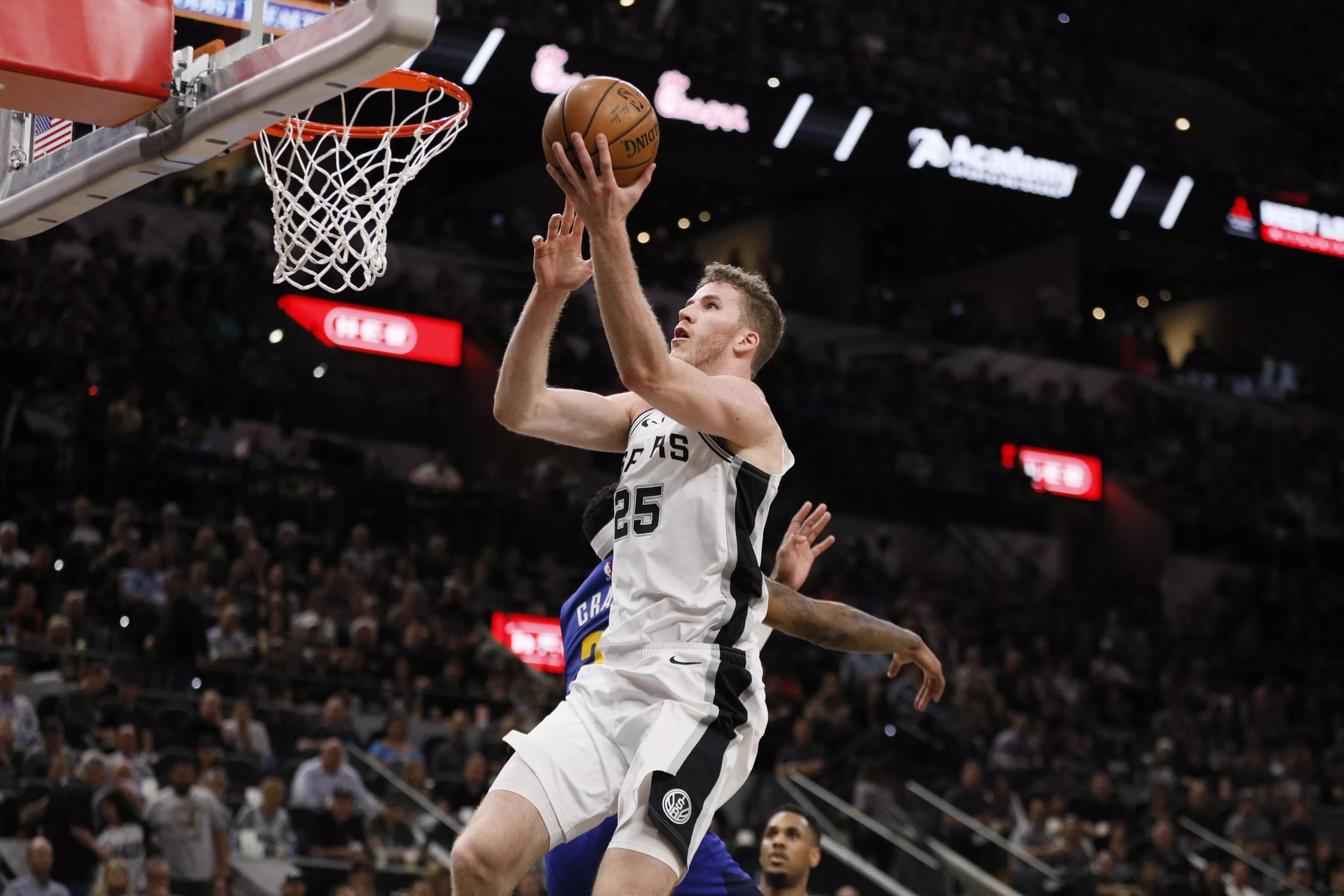 Jacob Poeltl discusses his first season with the Spurs in Austrian ...