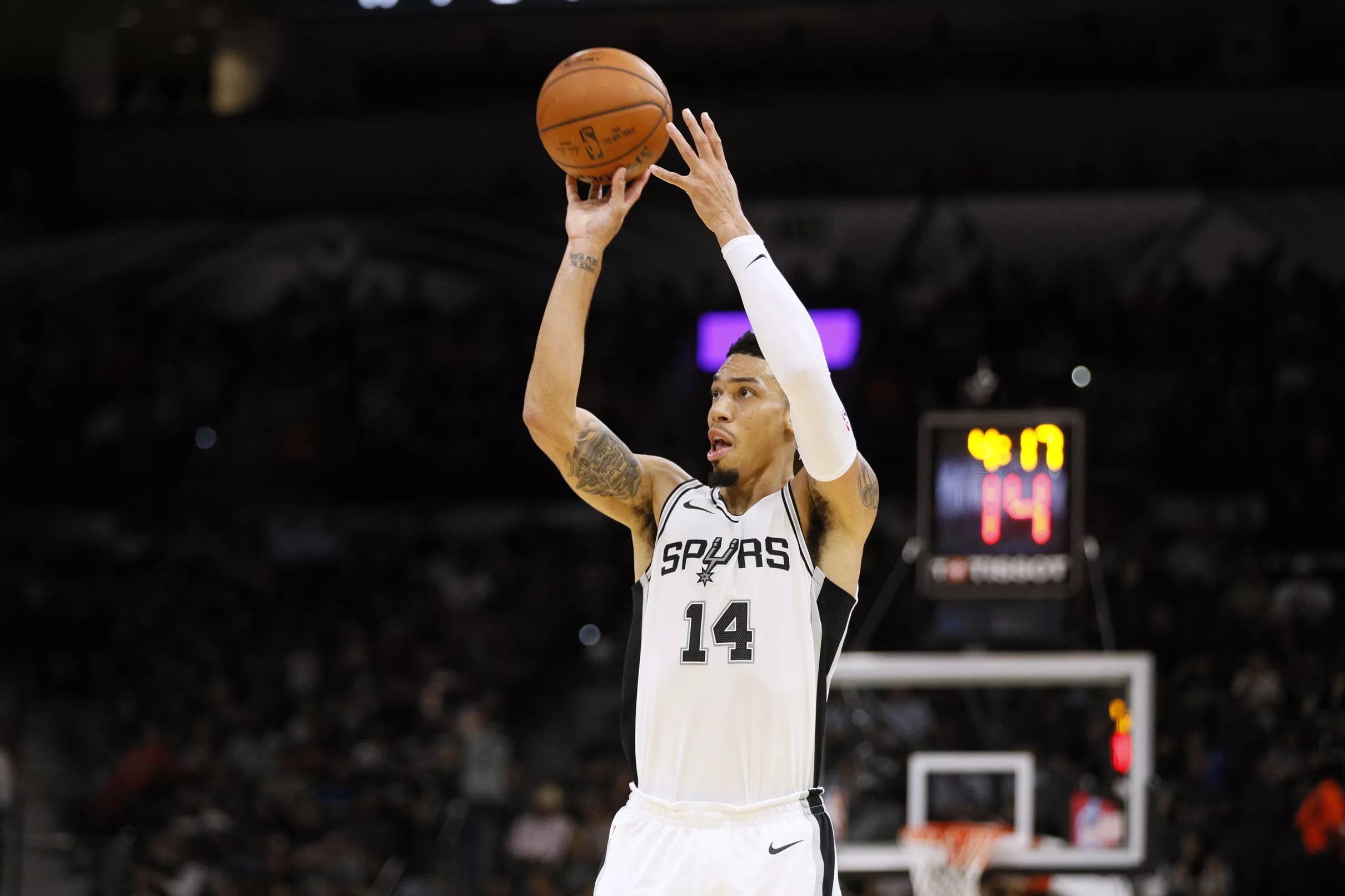 Final Score: San Antonio Spurs walk away from Sacramento Kings: 113-93