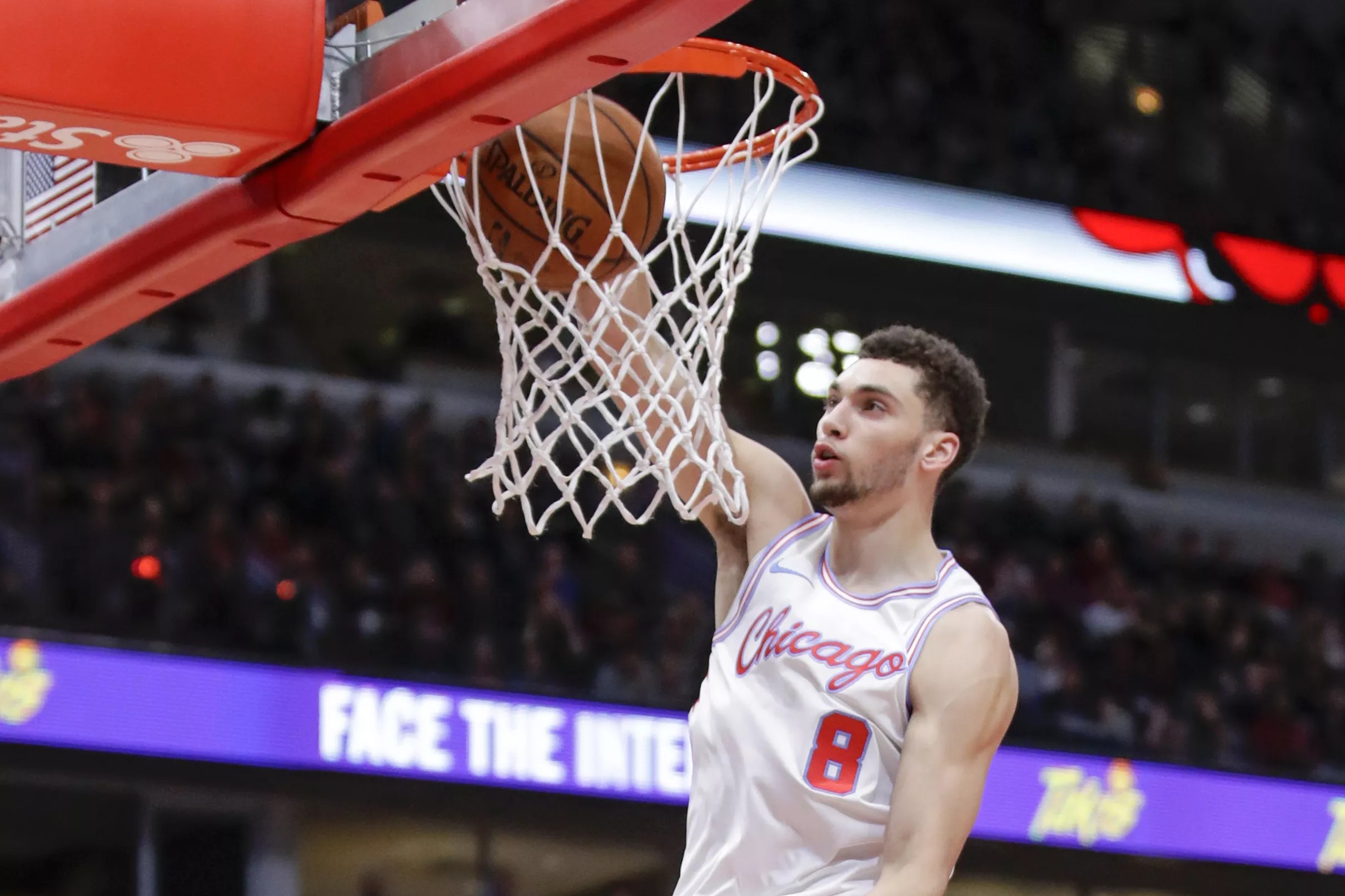 Report: Kings sign Zach LaVine to 4 year, $78 million offer sheet