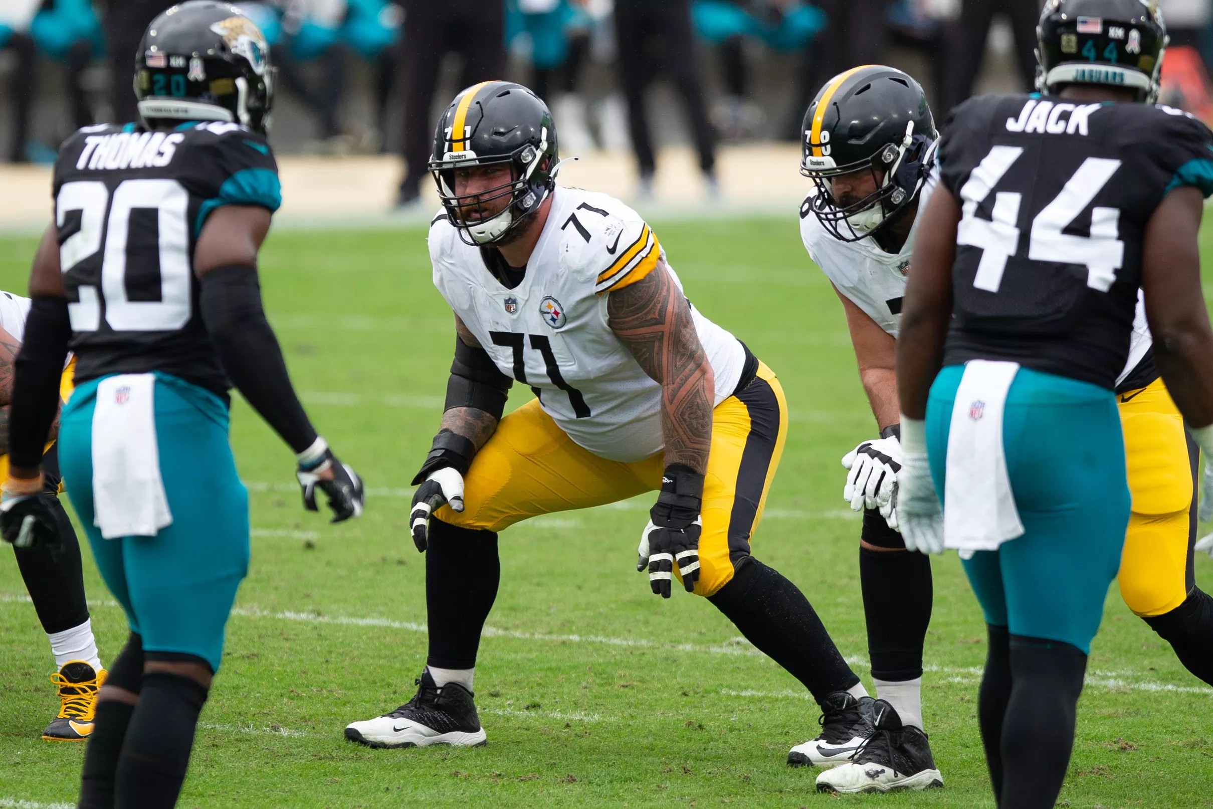 Matt Feiler leaves in the first quarter, questionable to return