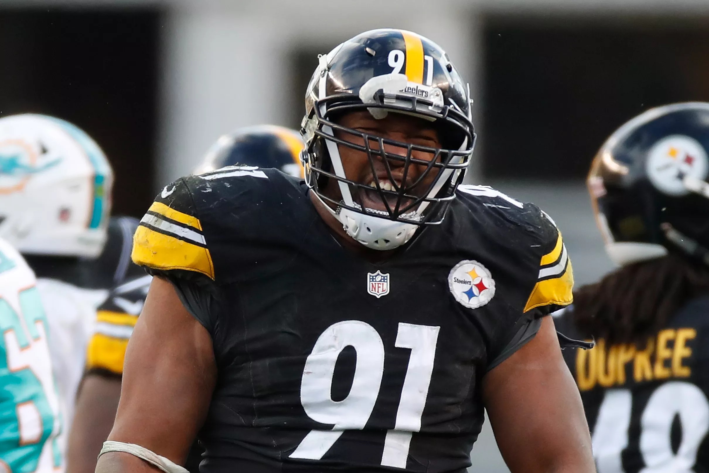 Report: Steelers fear Stephon Tuitt tore his biceps tendon, could be ...