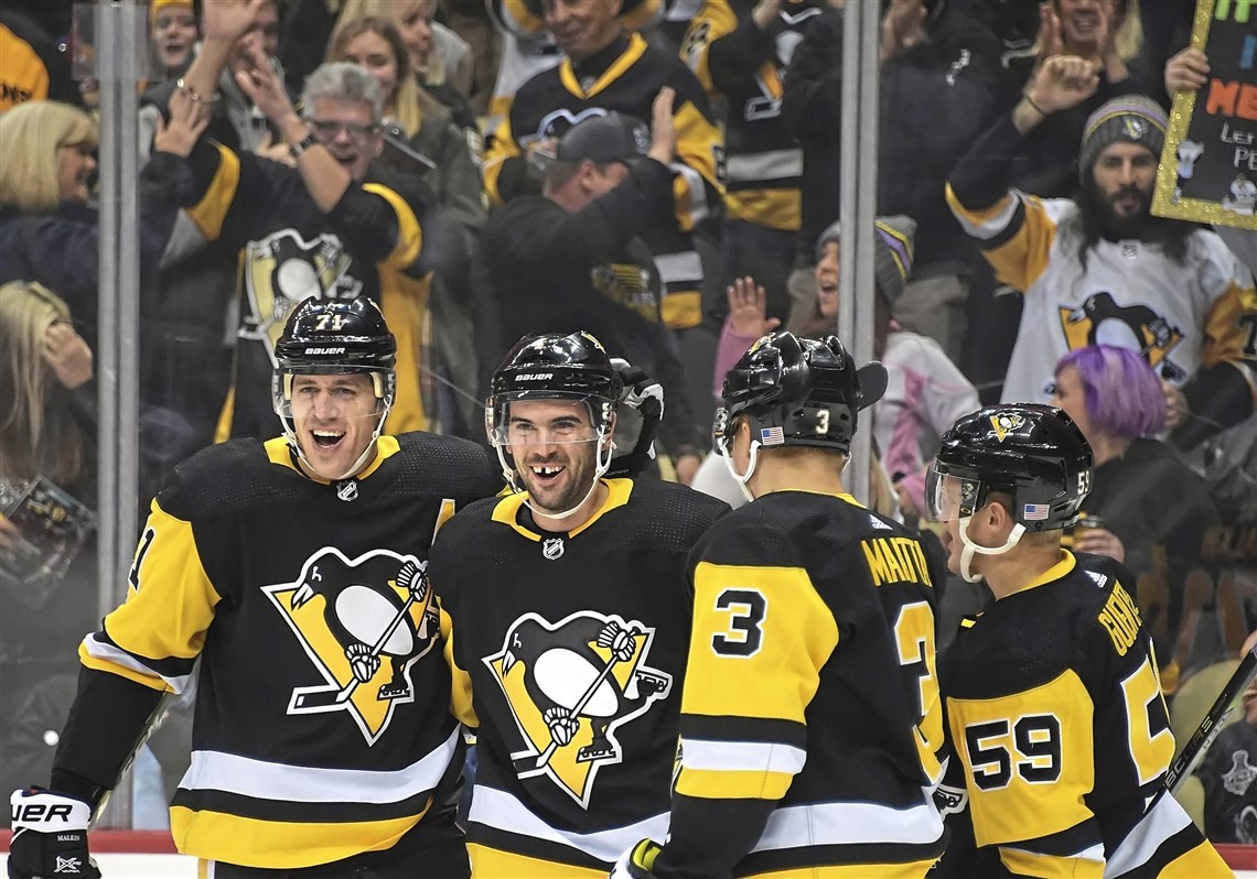 Justin Schultz has wide-ranging impact in return to Penguins lineup