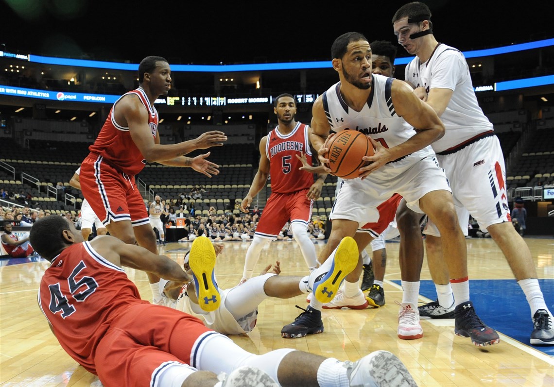 Robert Morris basketball mulls options as PPG Paints Arena slate fills