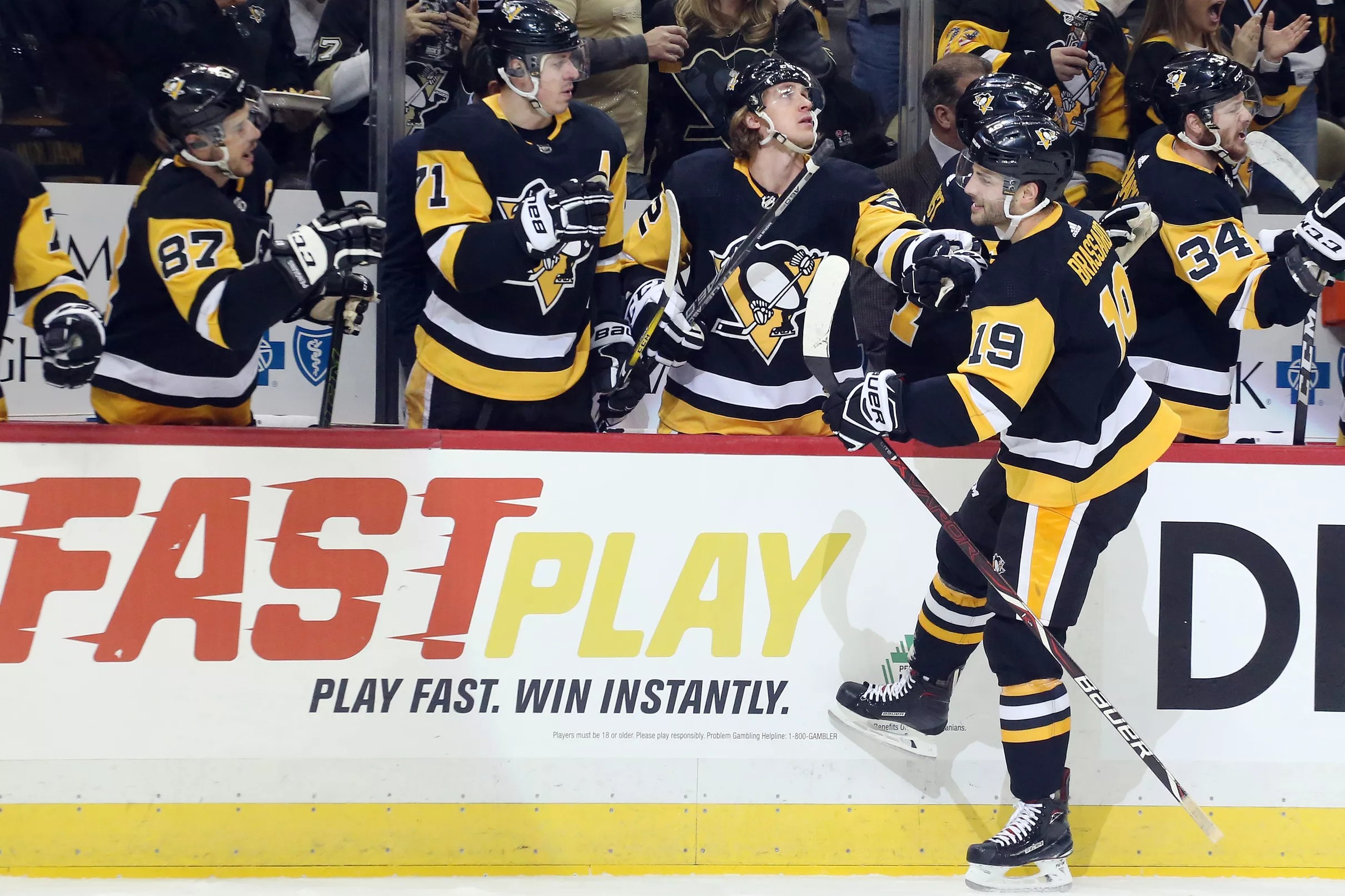 Penguins-Flyers Recap: Penguins Sweep Flyers in Season Series with 5-4 ...