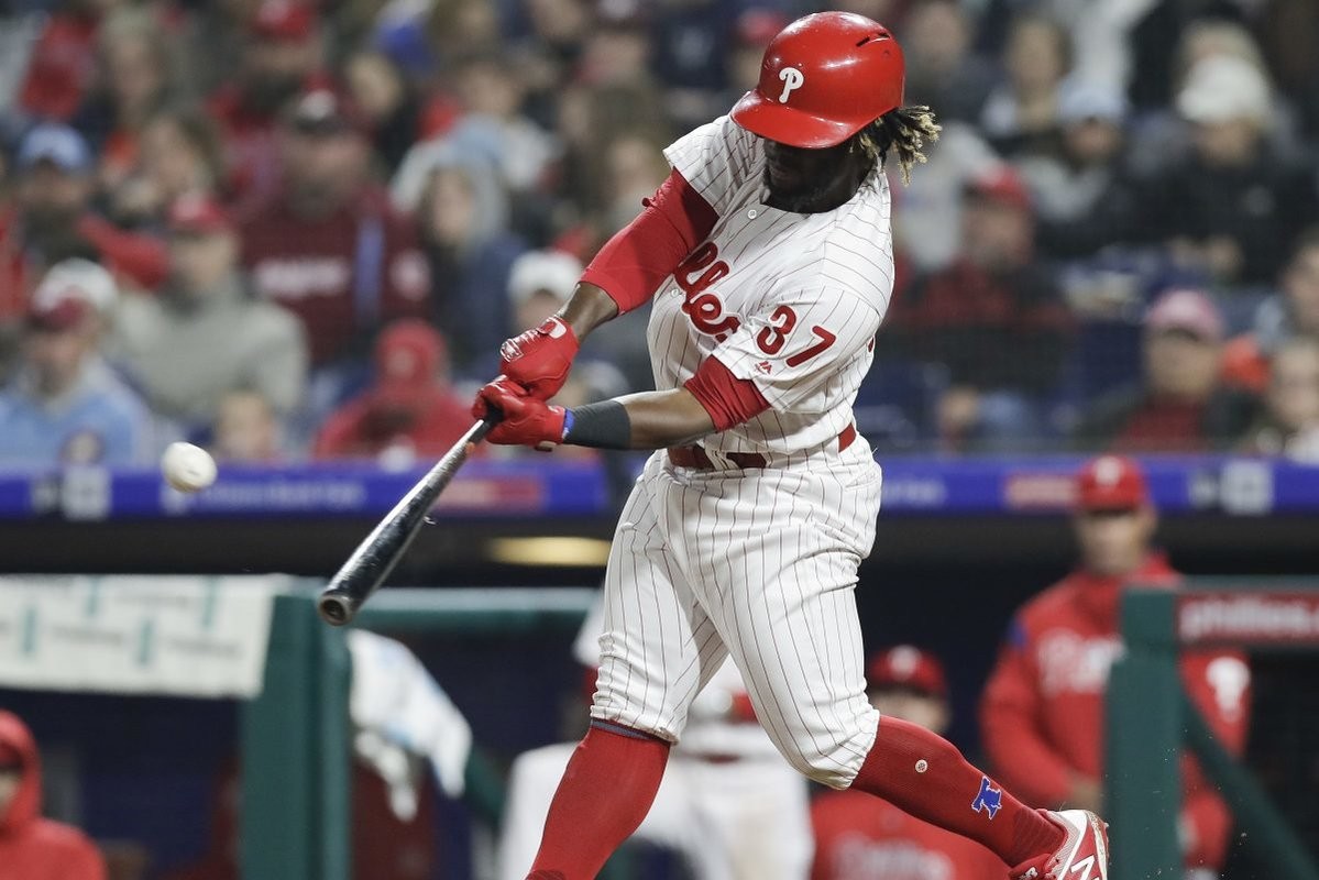 Odubel Herrera homers twice to lift Phillies over Braves
