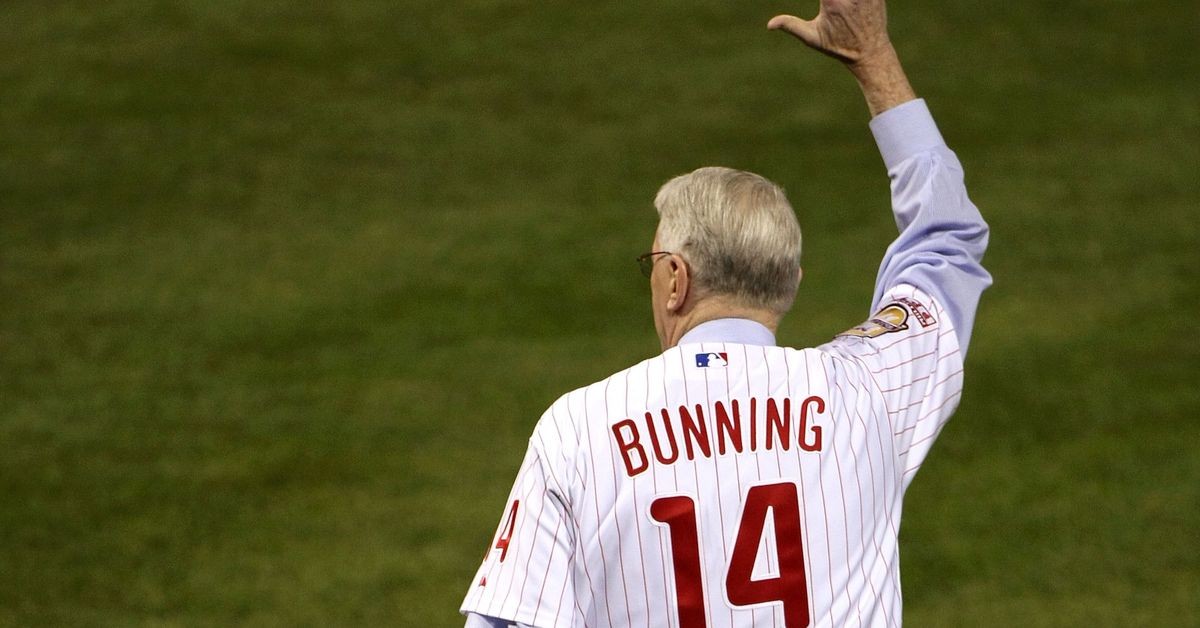 The first time a Phillies pitcher received both Cy Young and MVP votes