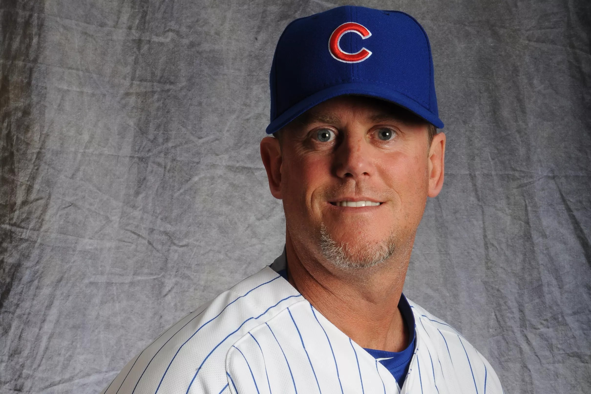 Phillies name 3 to their coaching staff.