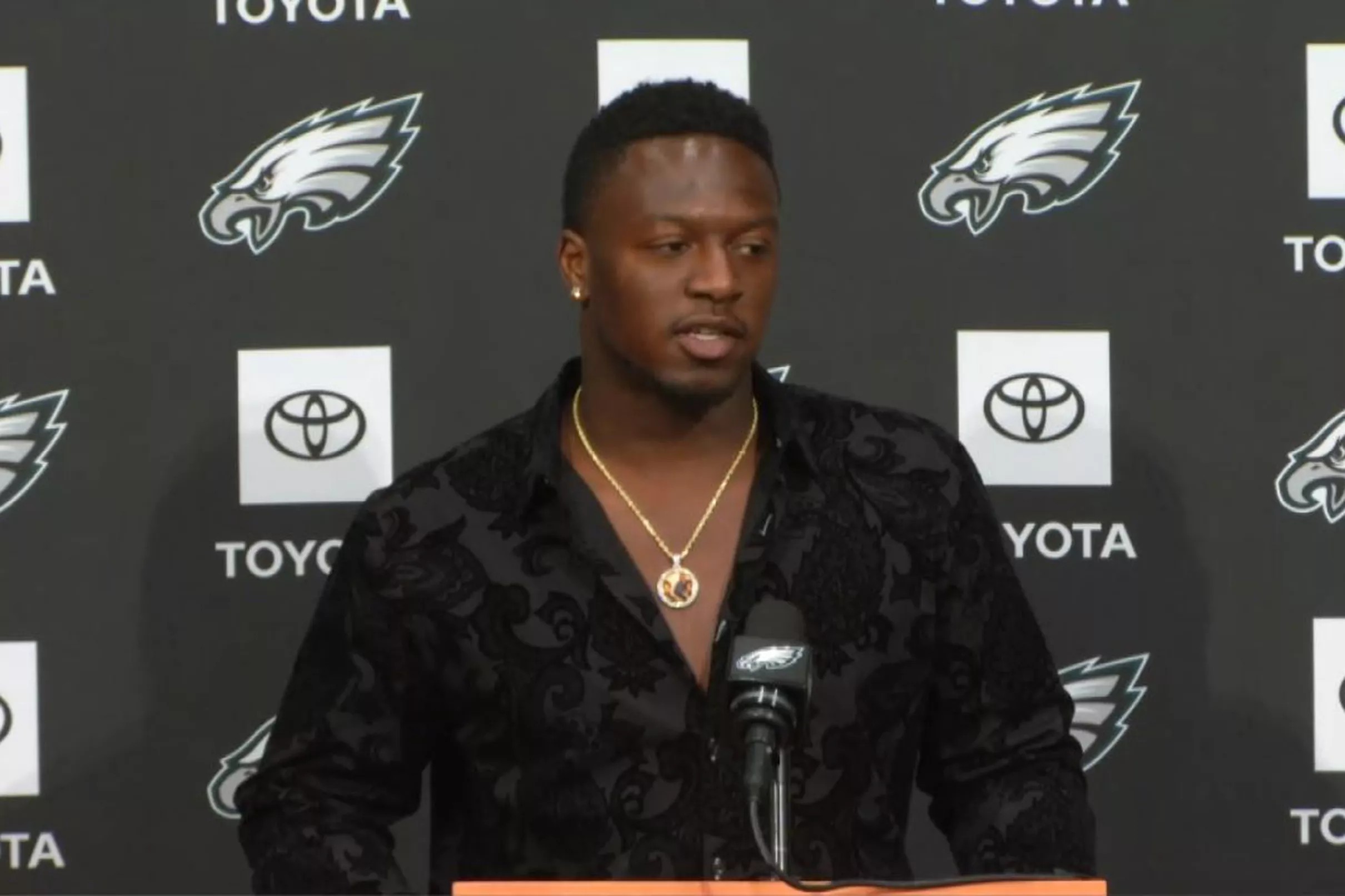 Jordan Howard talks role with the Eagles and his playing style