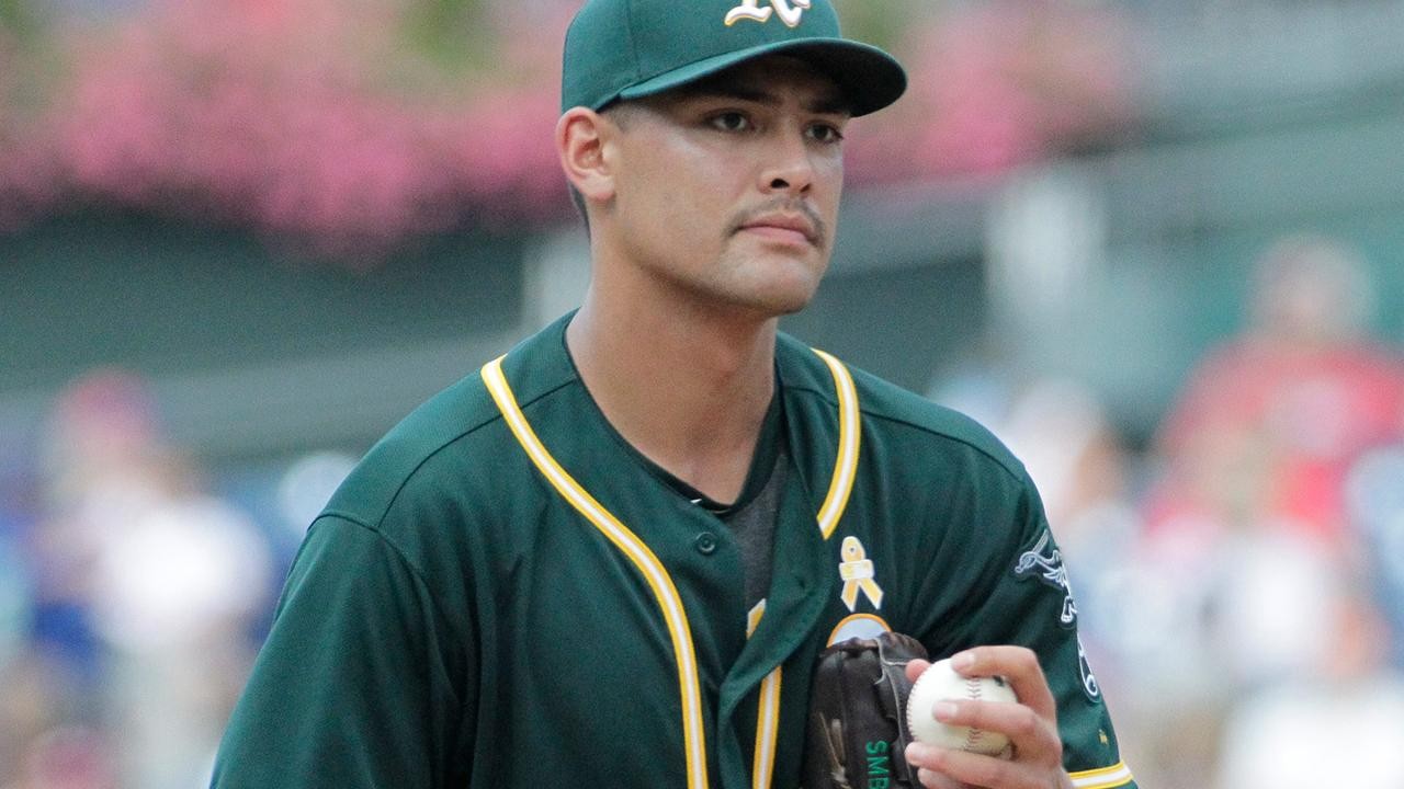 Back issues cause Manaea to miss start
