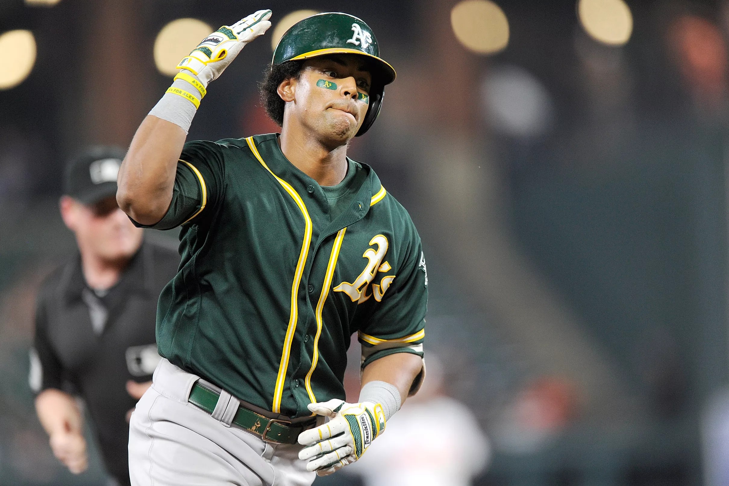 Khris Davis is first Oakland A’s player with consecutive 40-homer seasons