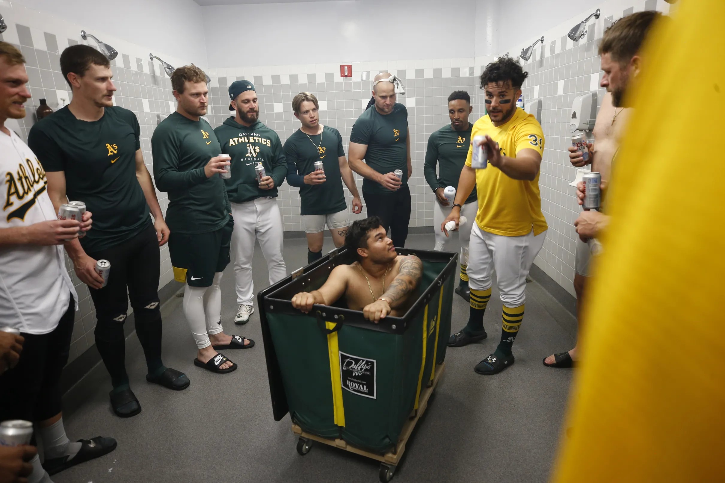 Elephant Rumblings: Drake’s Brewing pulls out of Fans Fest