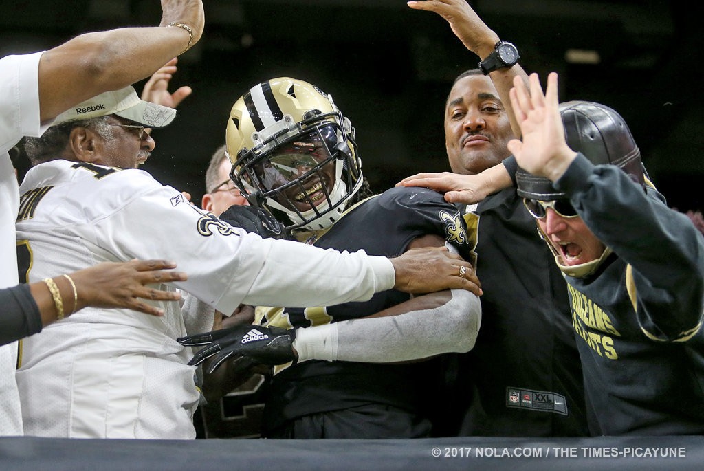 Early fourth-down call gave Saints emotional boost in win vs. Panthers