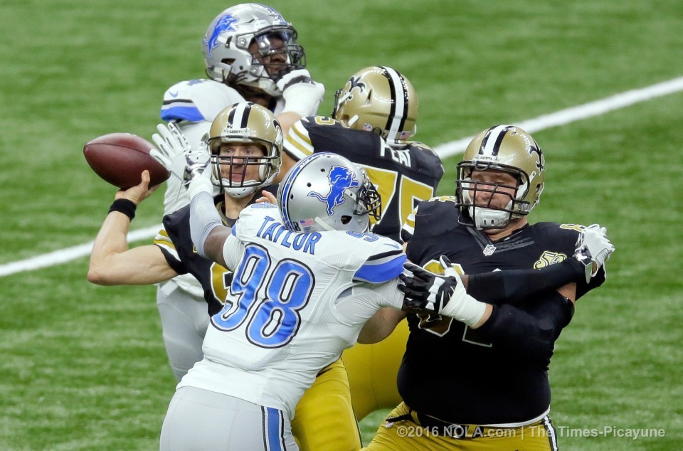 Saints' Josh Hill leaves game in second quarter