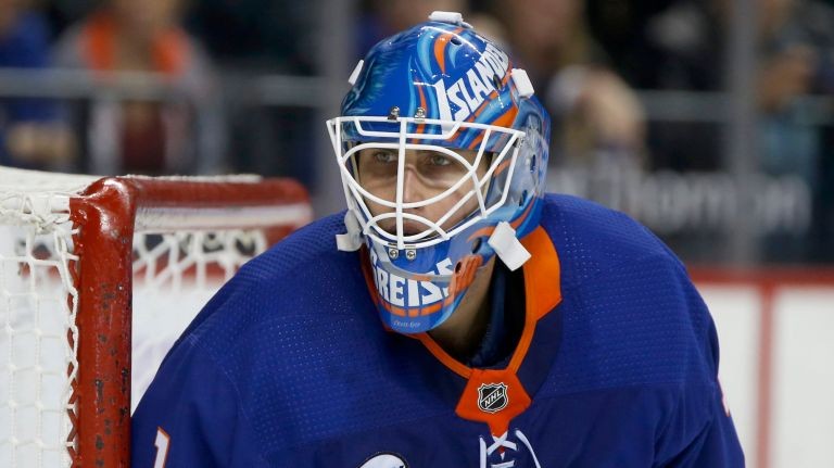 Thomas Greiss to start in net for red-hot Islanders tonight vs. Canadiens