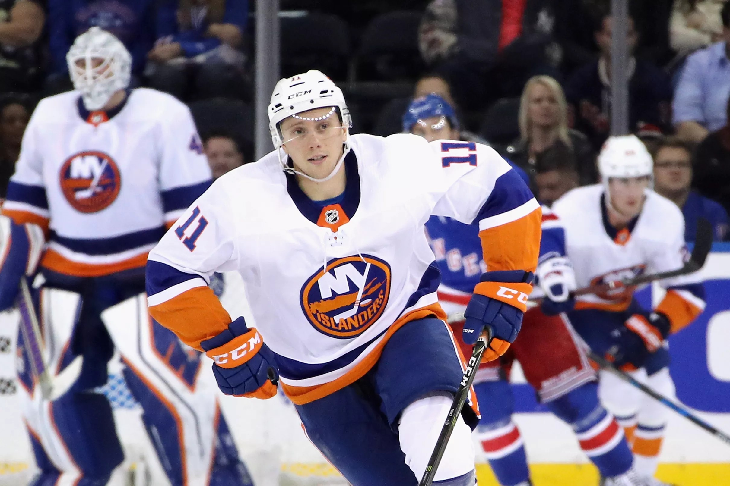 Islanders News: Roster set, broadcast expanded, podcasts abound