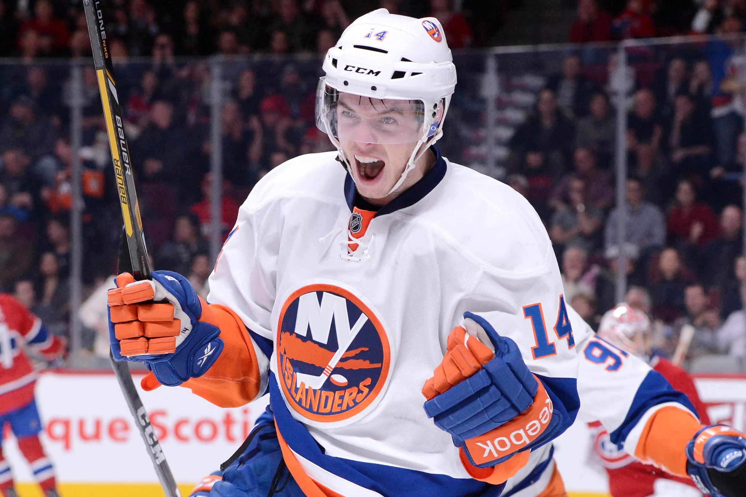 Free Agency 2018: Thomas Hickey re-signs with Islanders