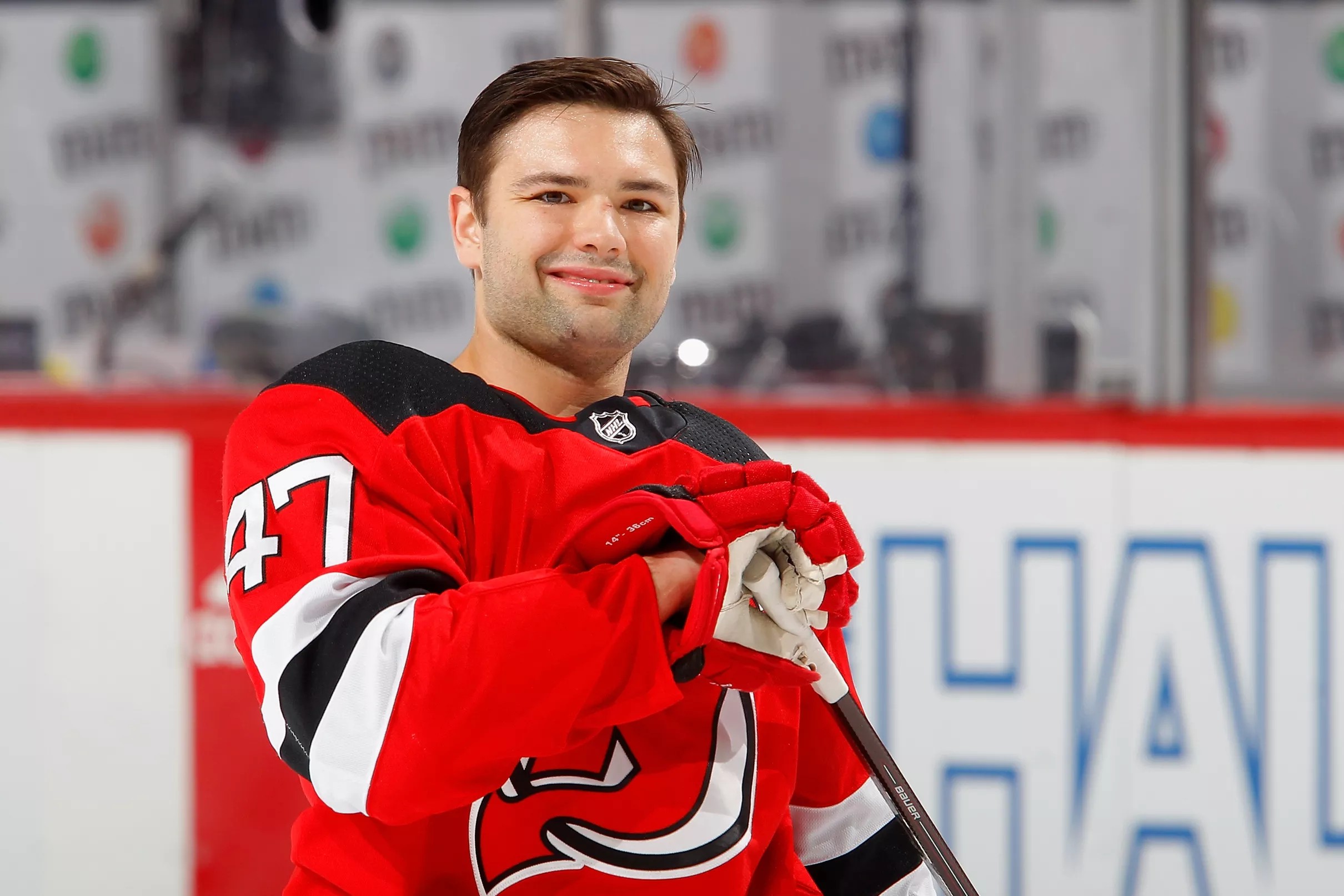 Blackhawks acquire John Quenneville from Devils for John Hayden
