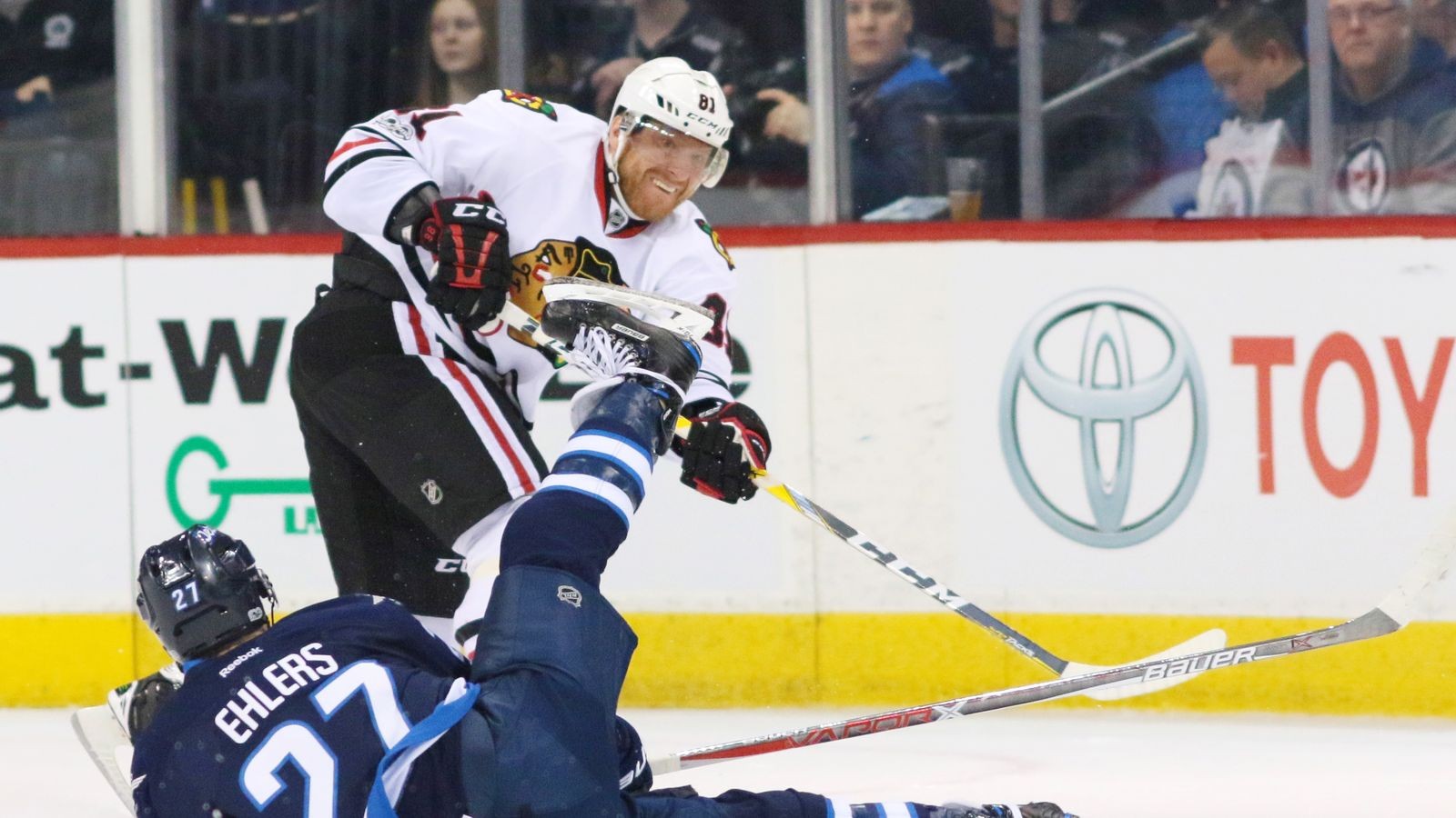 Marian Hossa hits 20 goals on the season - again