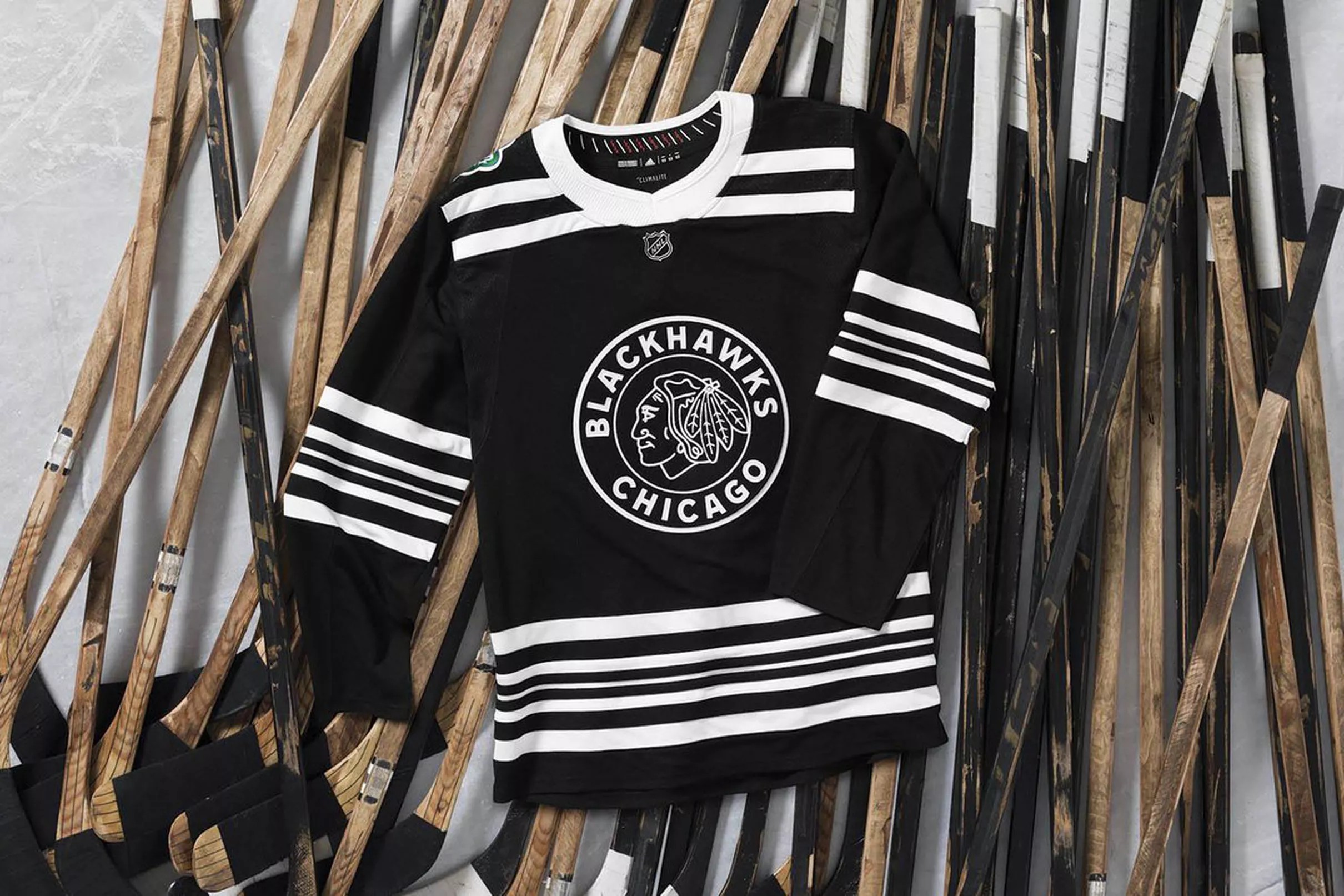 Blackhawks reveal 2019 Winter Classic jerseys