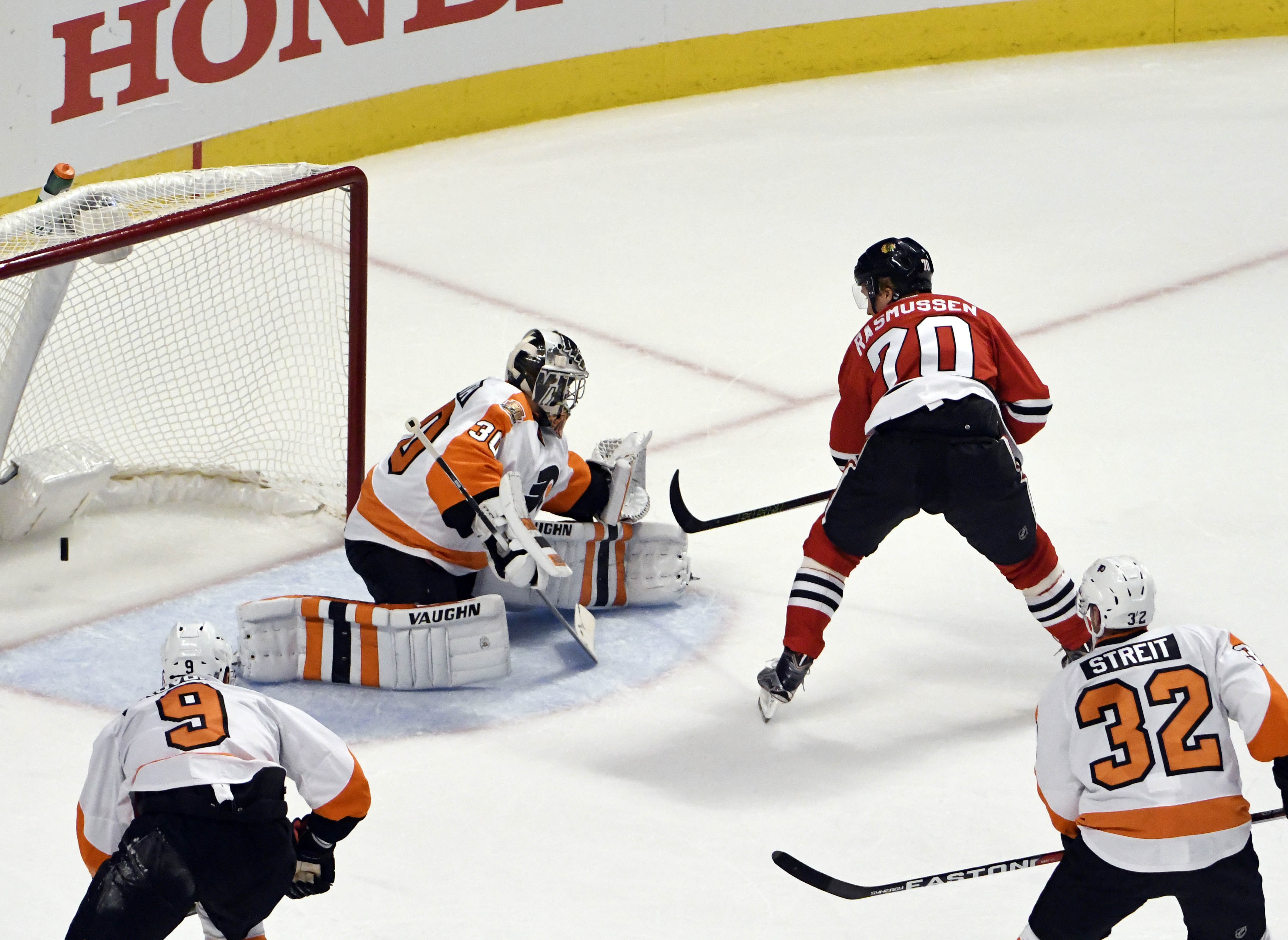 Chicago Blackhawks’ Dennis Rasmussen Earns Average Marks In 2016-17