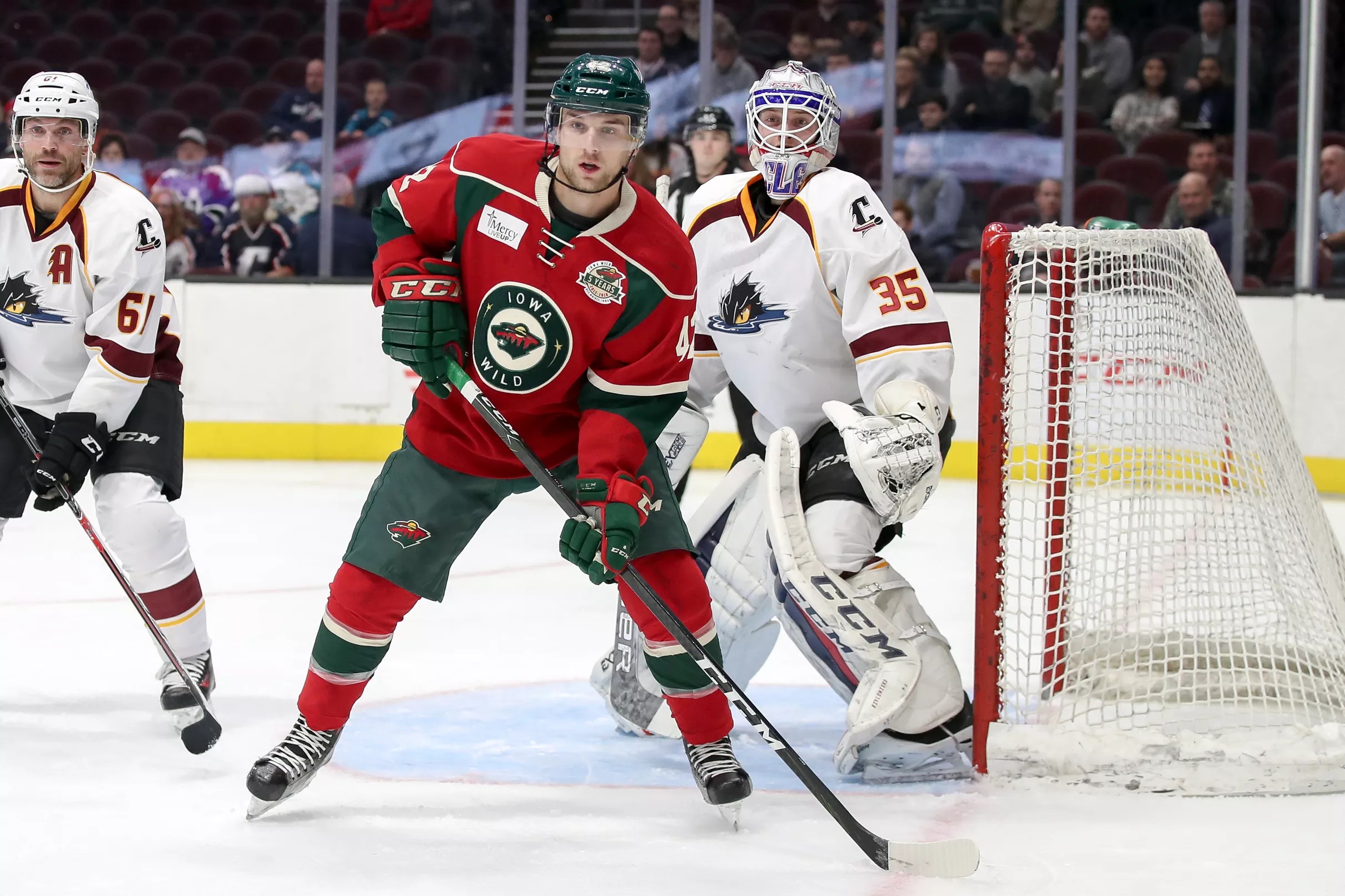 Kyle Rau makes his Wild debut, as Minnesota returns to action on Hockey Day