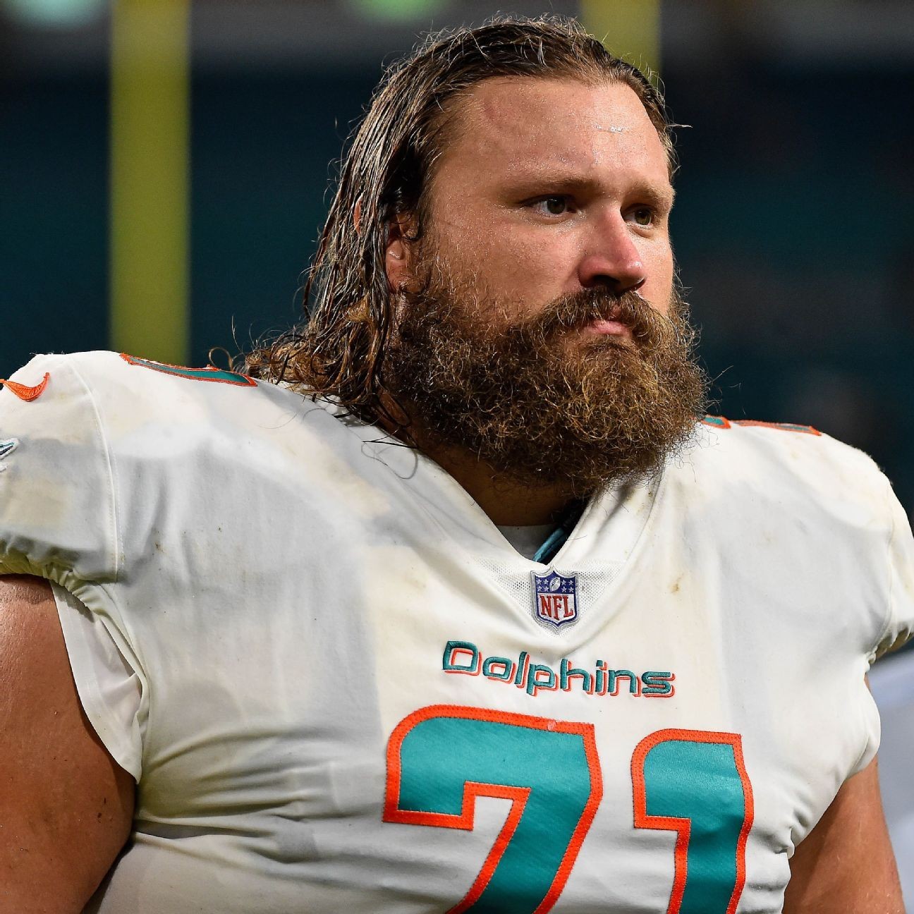 Fins release Sitton, who is likely to join Jets