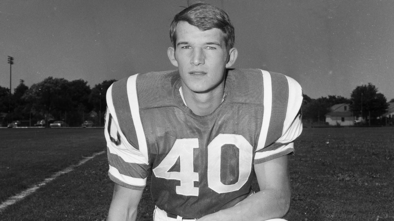 Mike Battle, USC All-American who played for Jets, dies at 78