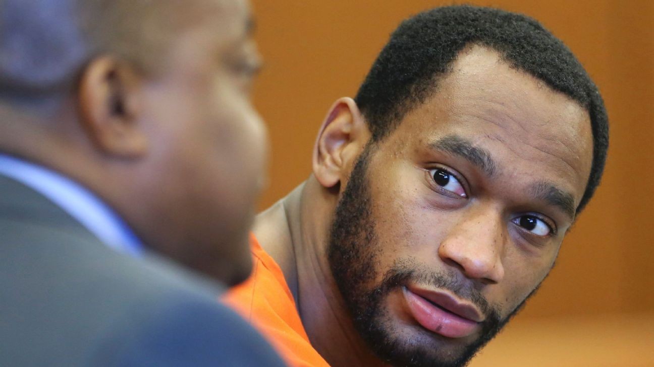 Ex-Cowboys RB Joseph Randle charged with rape after Friday arrest