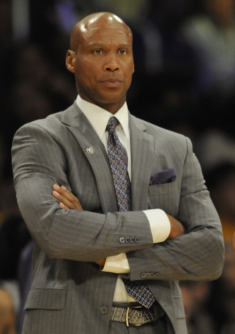 Lakers’ Byron Scott decides against further lineup changes…for now