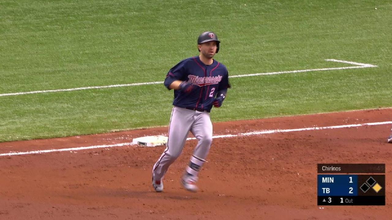 Dozier sets club mark for hit streak to open year