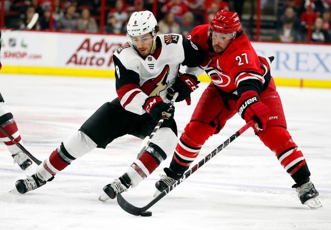 For two Coyotes rookies, first NHL road trip was one to remember