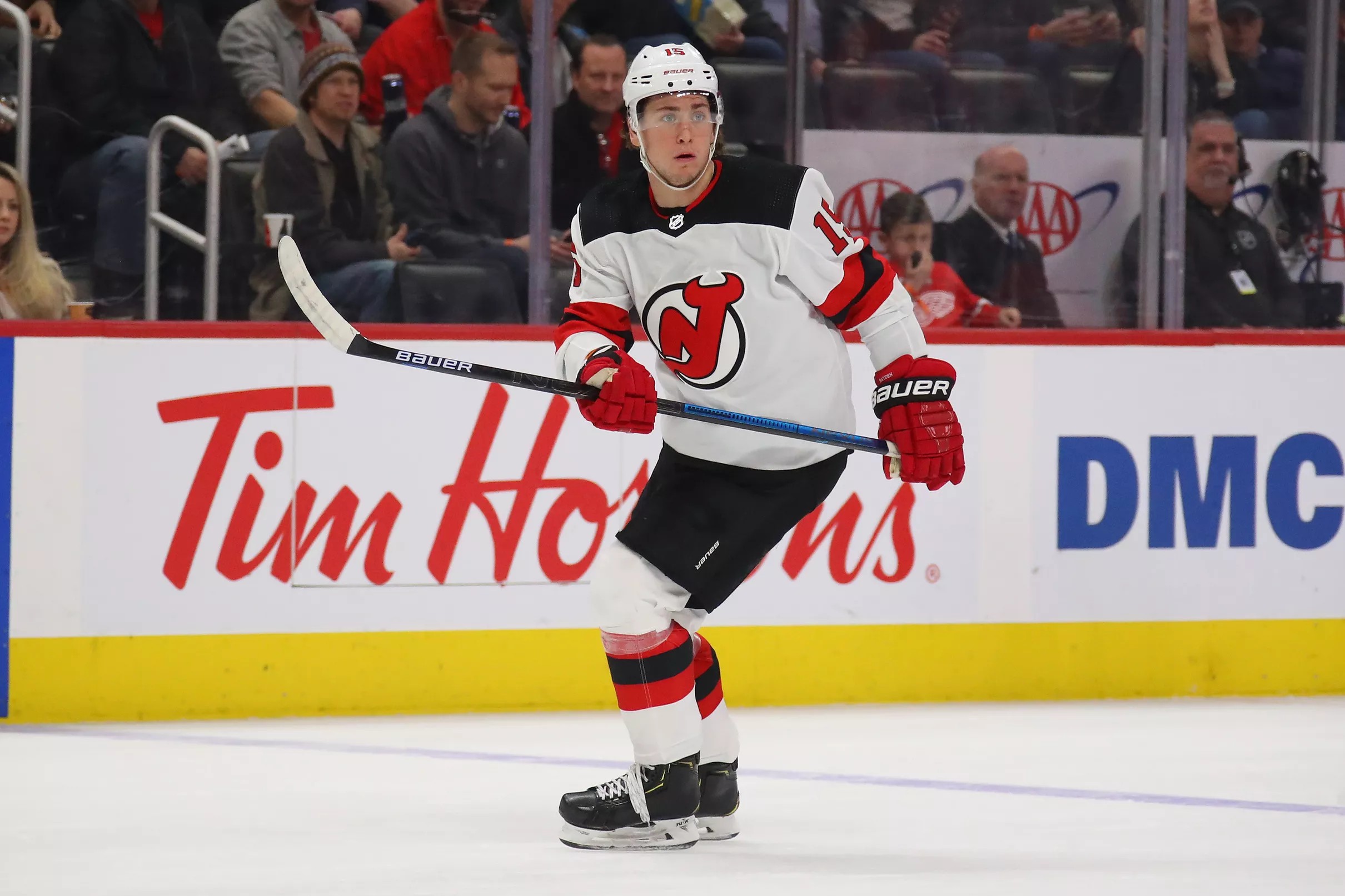 Coyotes sign forward John Hayden to one year deal