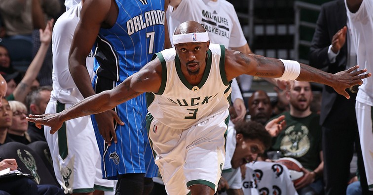 Bucks Re-Sign Jason Terry