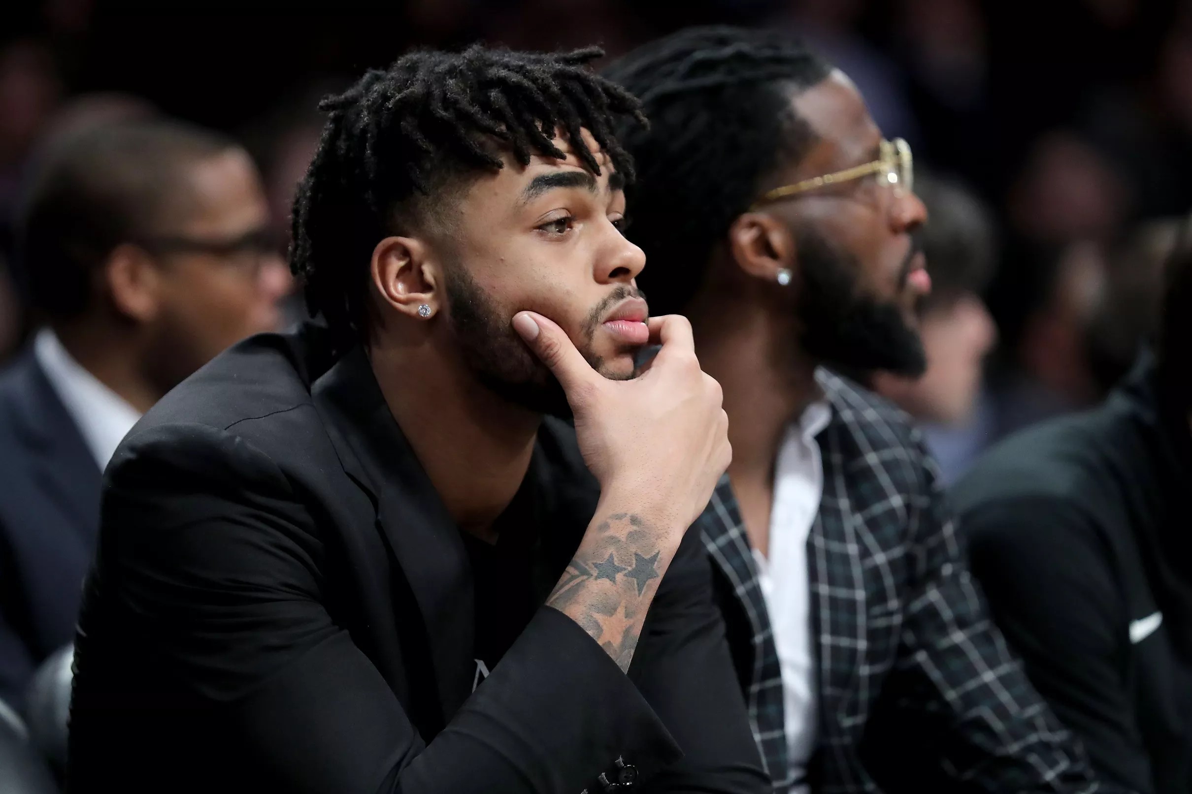 D’Angelo Russell goes through “full-on” practice, will return “sooner ...